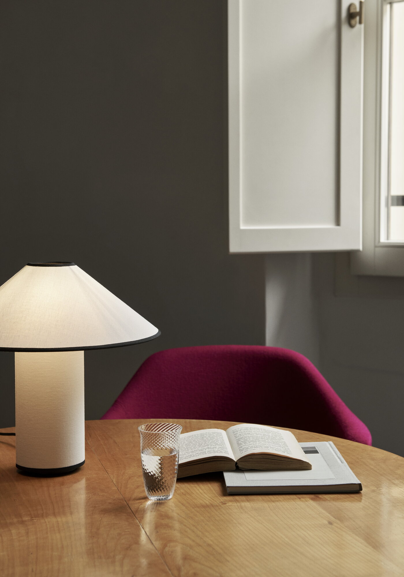 &Tradition Colette ATD6 table lamp, white - black | Finnish Design Shop