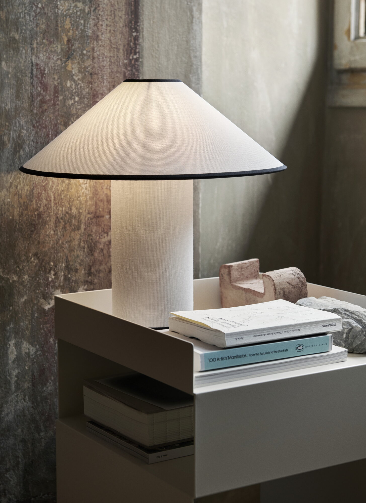 &Tradition Colette ATD6 table lamp, white - black | Finnish Design Shop