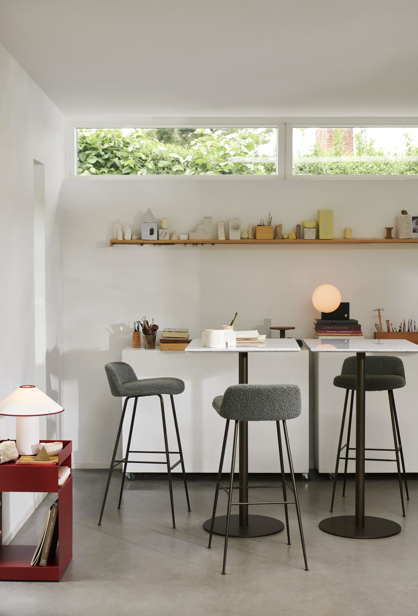 &Tradition Colette ATD6 table lamp, white - merlot | Finnish Design Shop