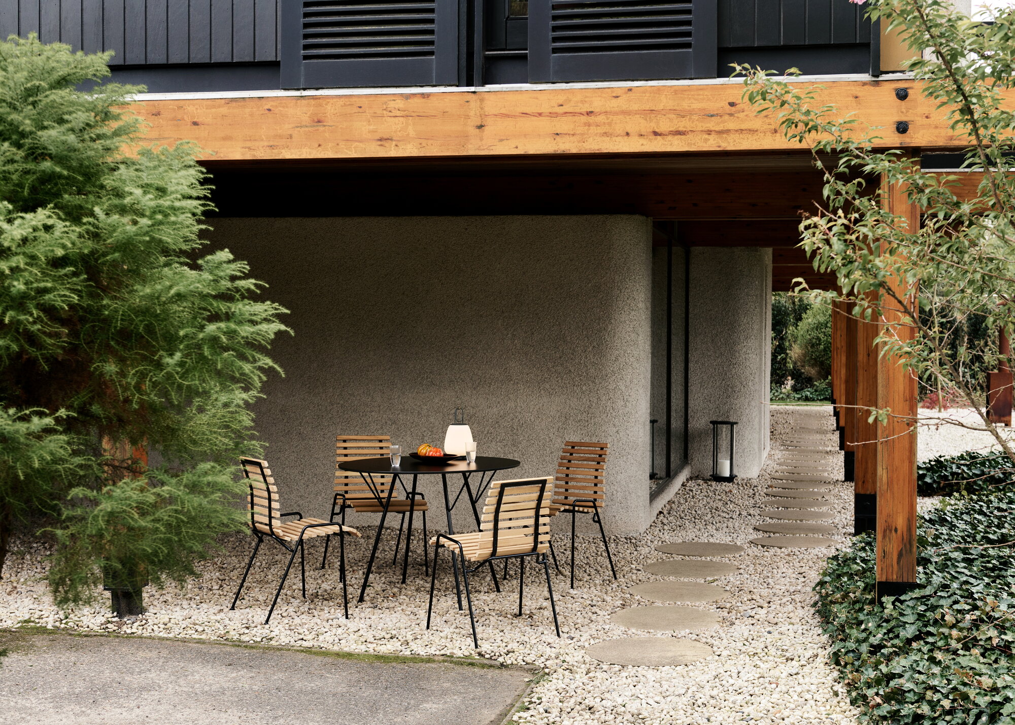 &Tradition RFH RD6 terrace table, 97 cm, black - black laminate | Finnish Design Shop