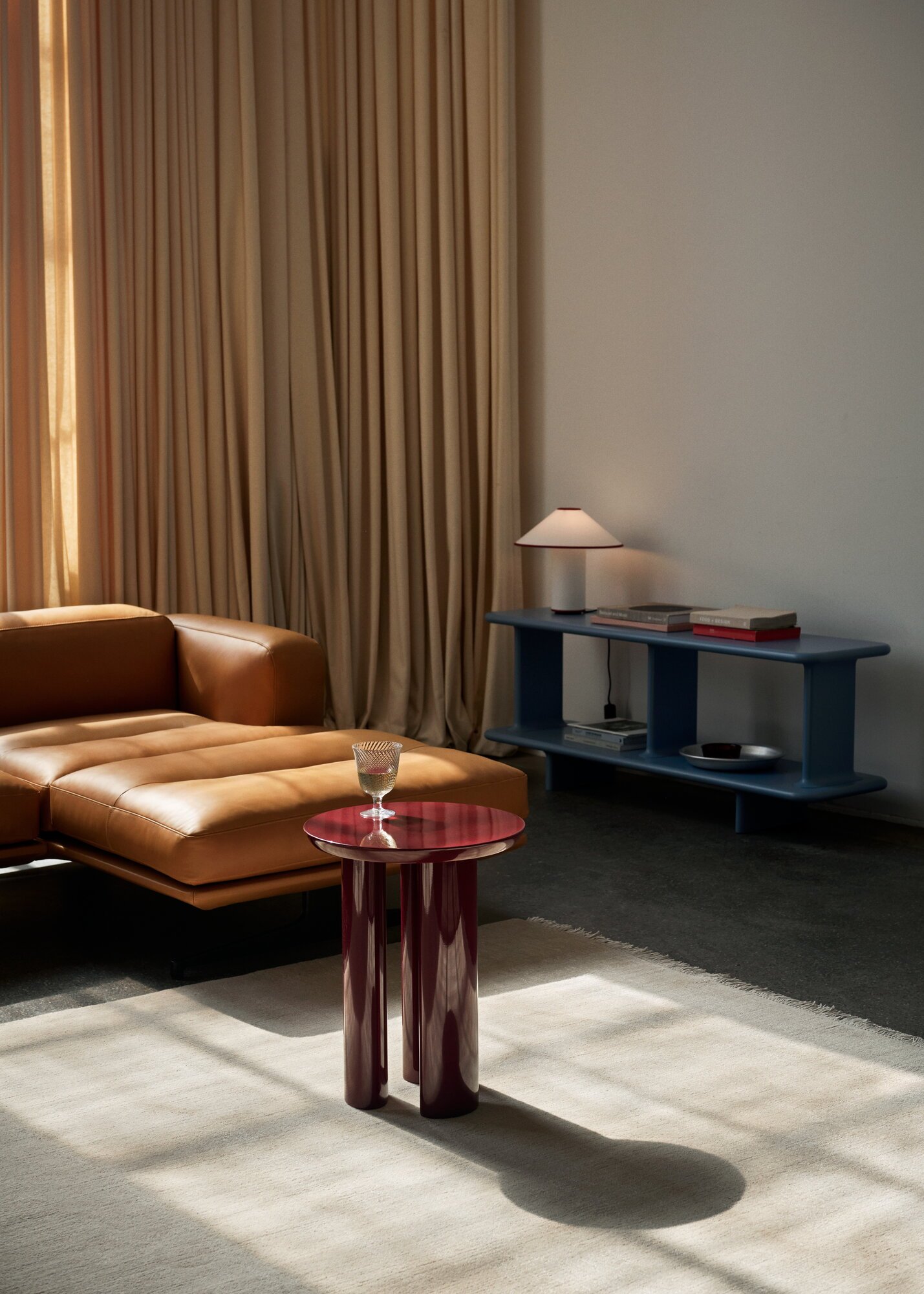 &Tradition Colette ATD6 table lamp, white - merlot | Finnish Design Shop