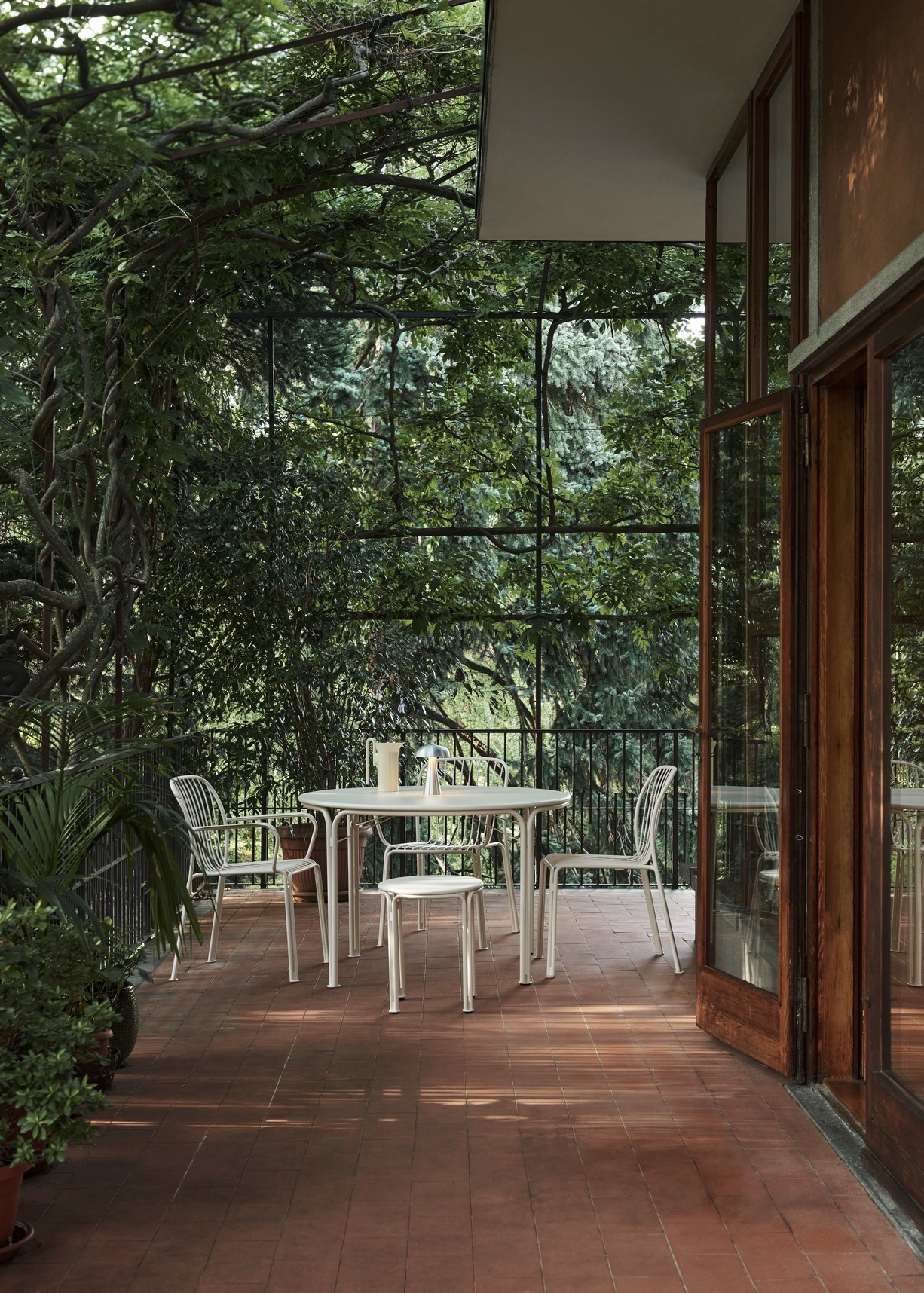 &Tradition Thorvald SC102 side table, ivory | Finnish Design Shop