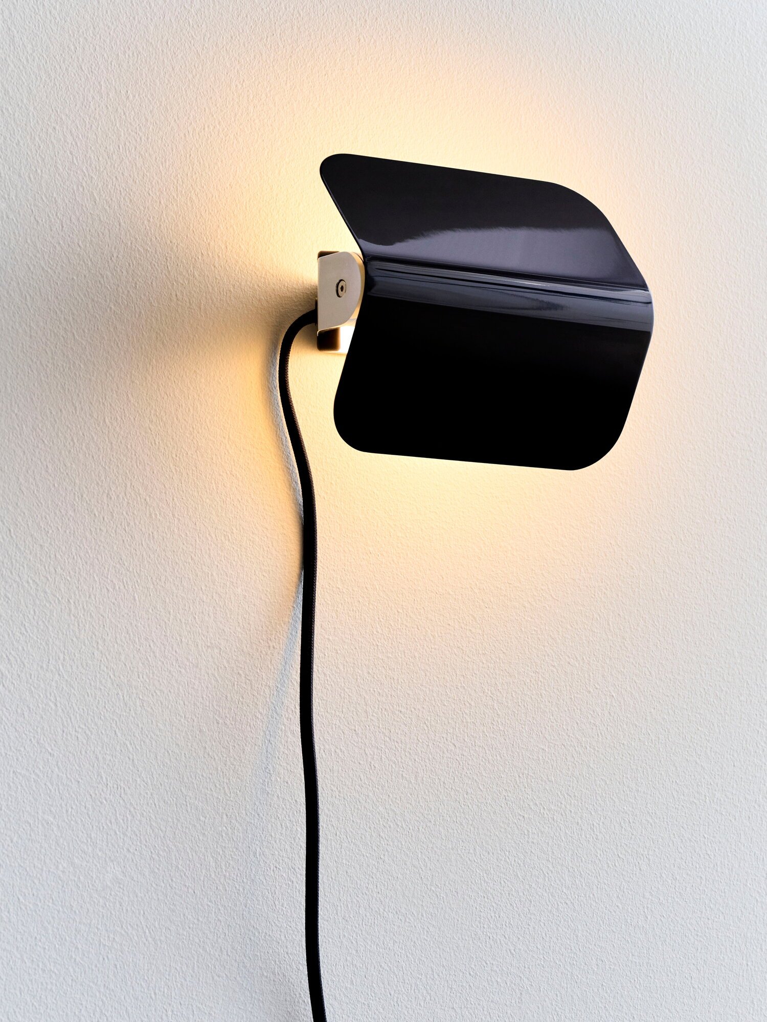 HAY Apex wall lamp, iron black | Finnish Design Shop