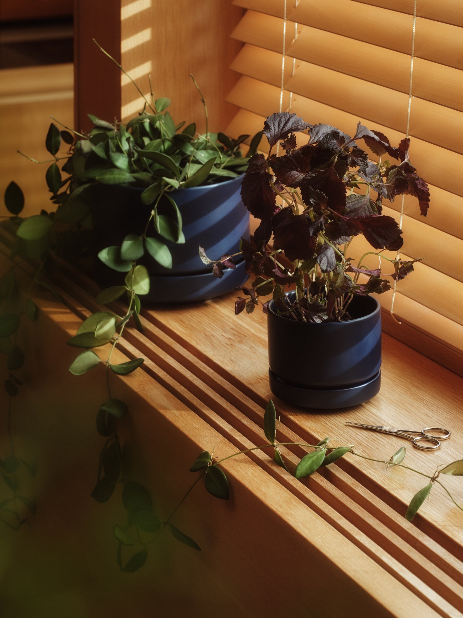 Arabia SN plant pot, 11 cm, matt blue | Finnish Design Shop