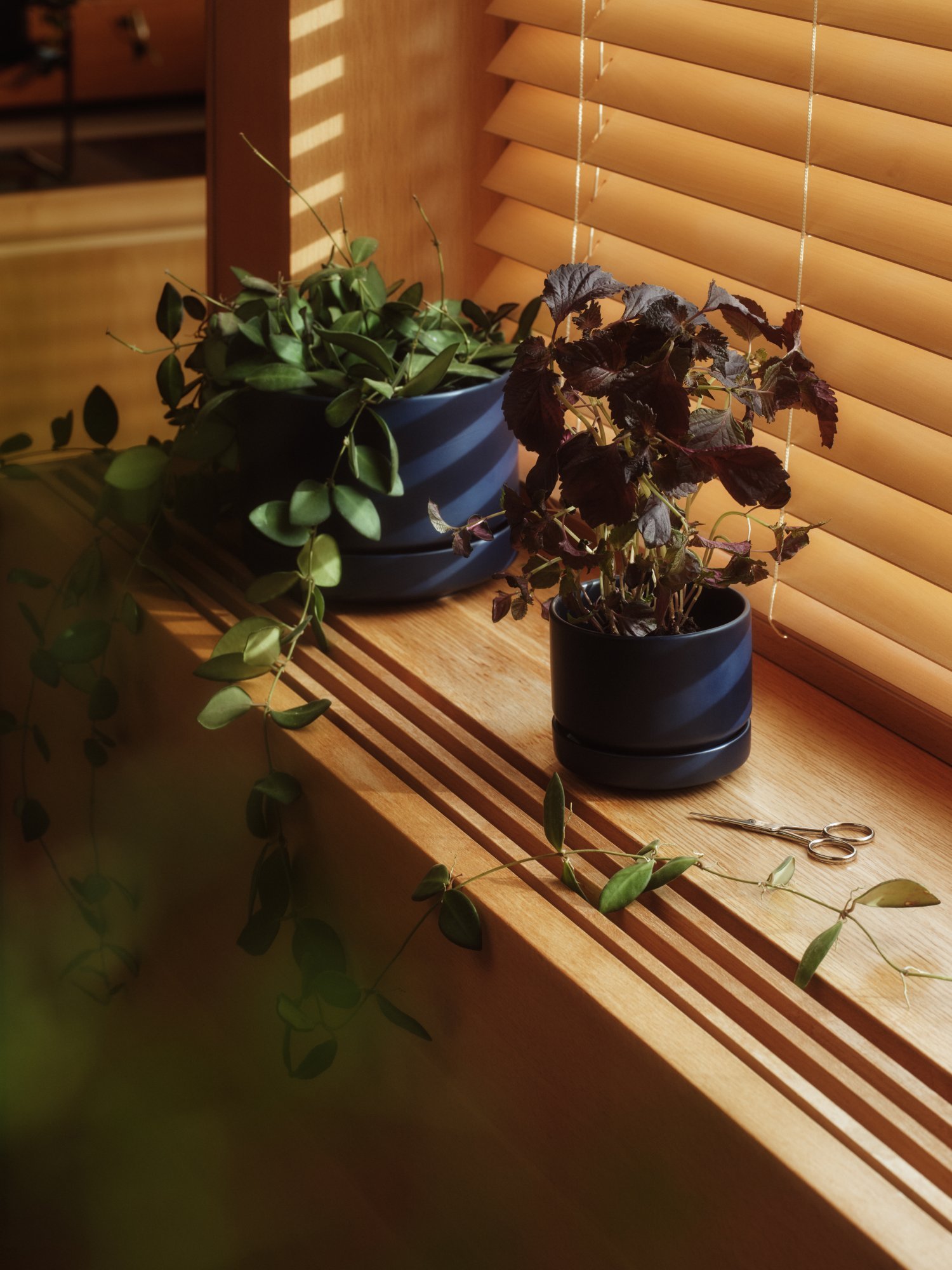 Arabia SN plant pot, 16 cm, matt blue | Finnish Design Shop UK