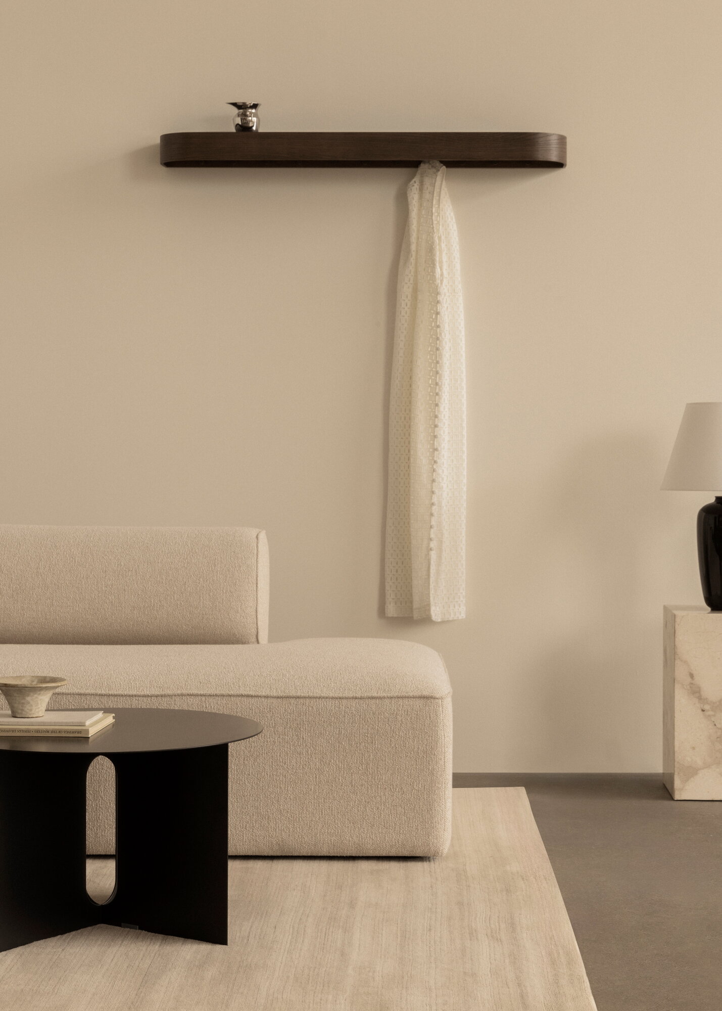 Audo Copenhagen Androgyne side table, 63 cm, black | Finnish Design Shop