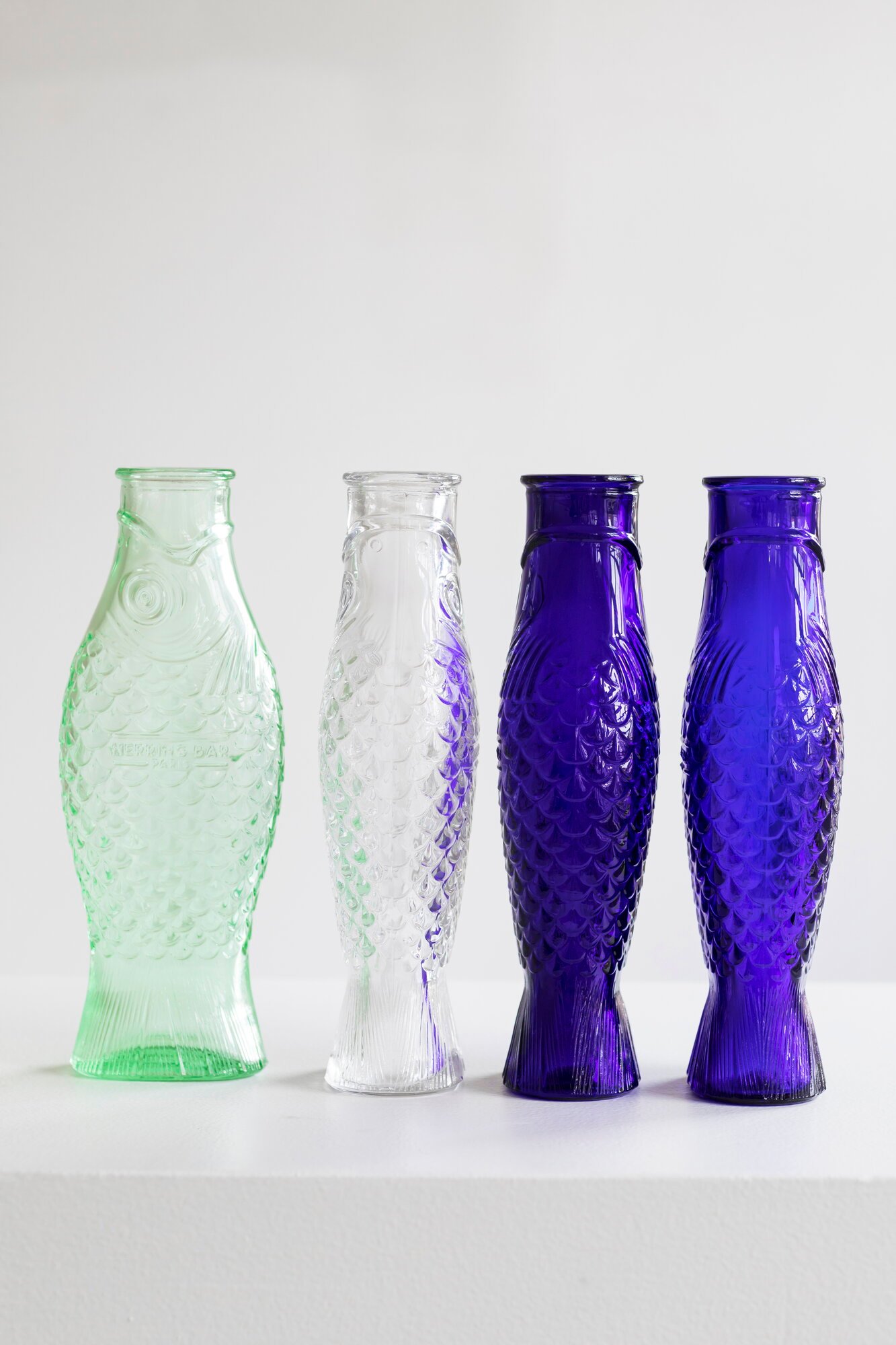 Serax Fish & Fish bottle, cobalt blue | Finnish Design Shop