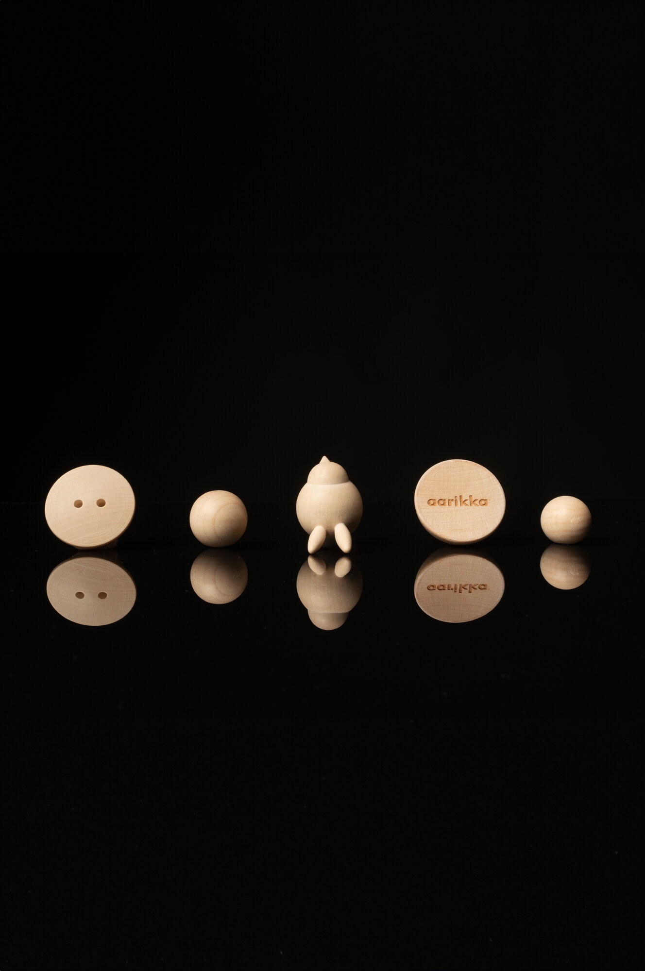Aarikka Button magnets, 5 pcs, maple | Finnish Design Shop UK