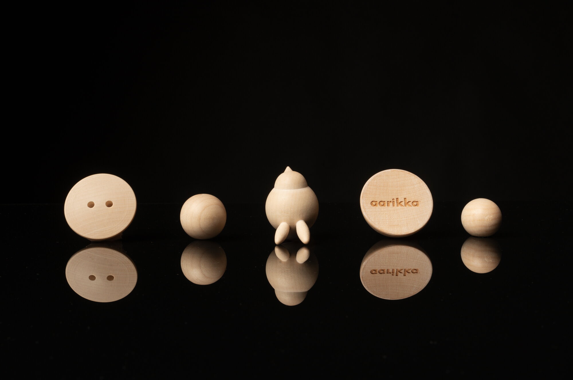 Aarikka Button magnets, 5 pcs, maple | Finnish Design Shop UK