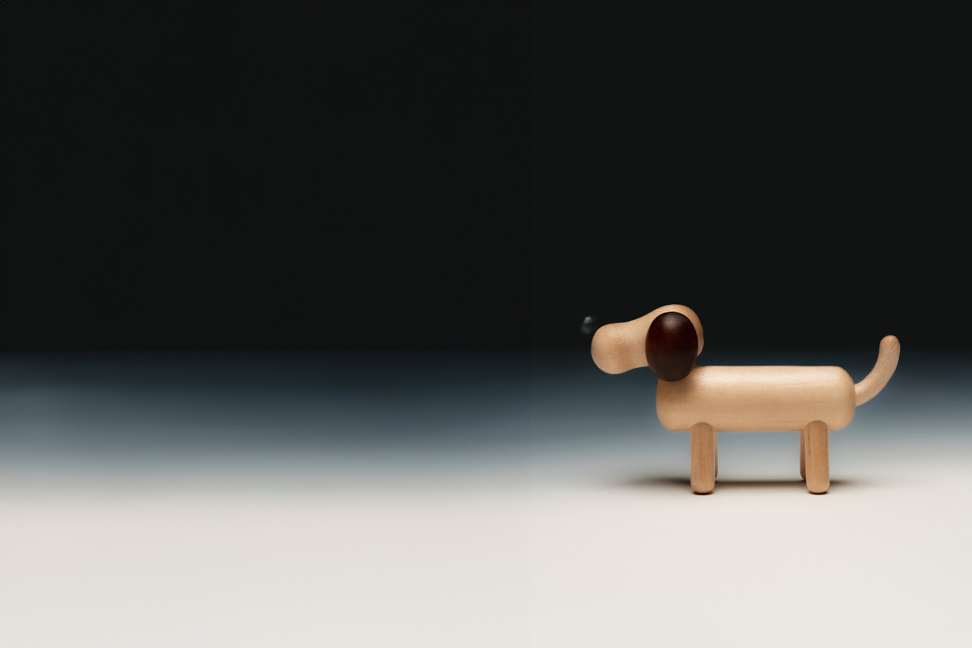 Aarikka Koira veistos, luonnonvärinen - ruskea | Finnish Design Shop