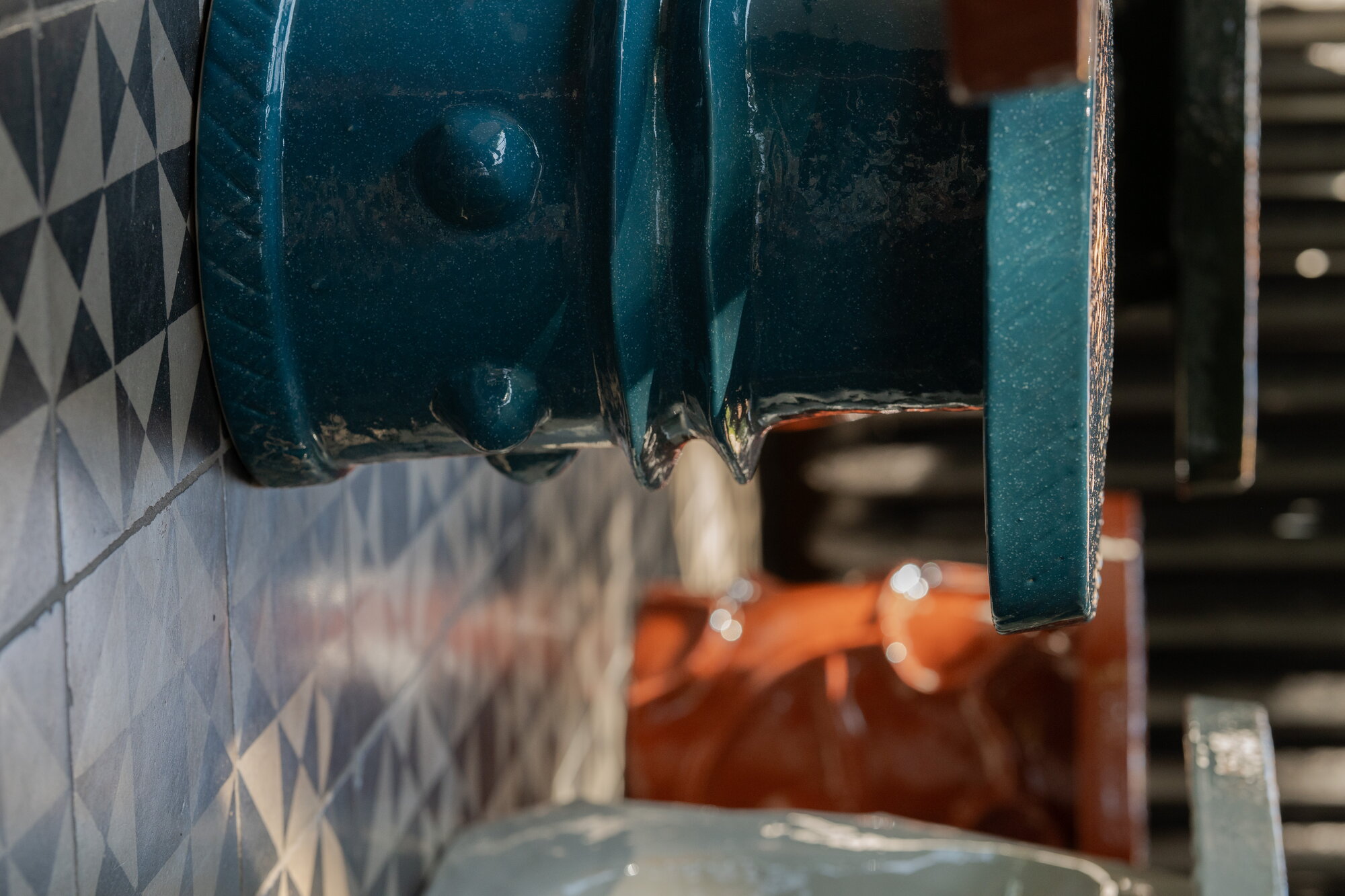 Serax Clara side table 08, blue | Finnish Design Shop