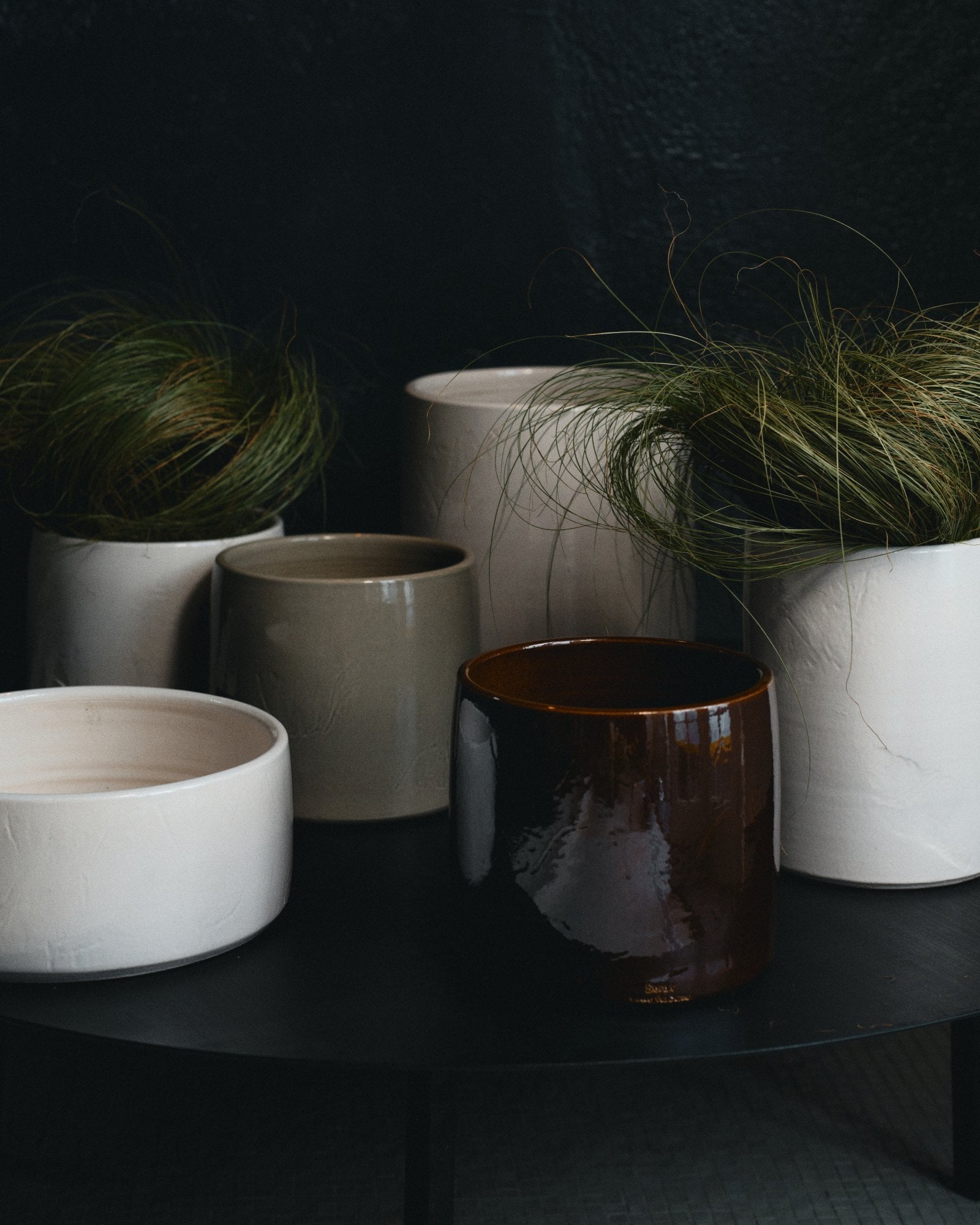 Serax Vaso 02 flower pot, grey | Finnish Design Shop UK