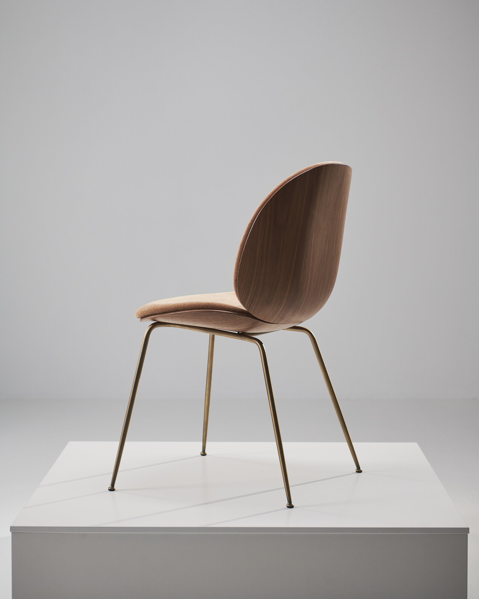 GUBI Beetle chair, antique brass - walnut - Belsuede Sp. 132 | Finnish ...