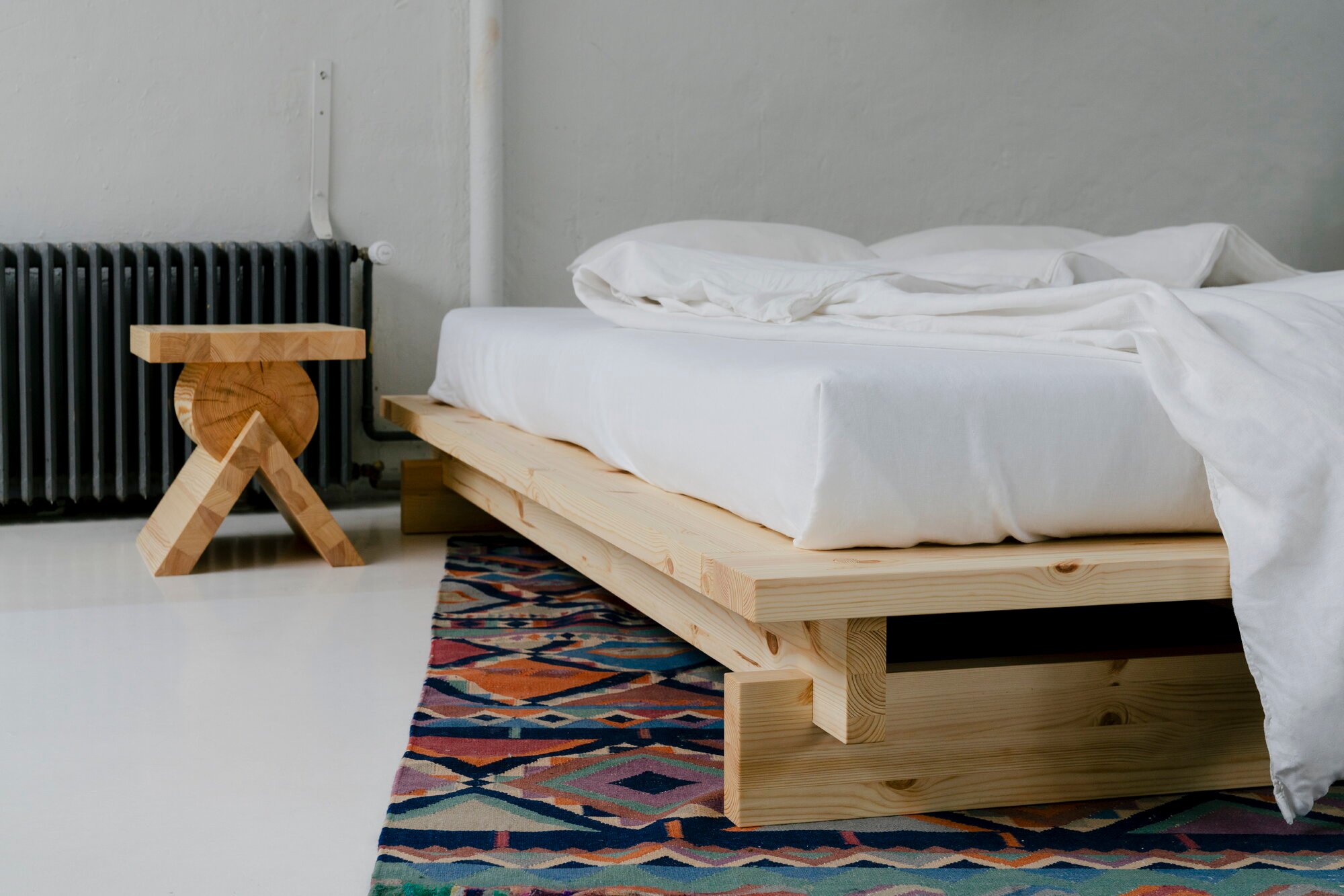 Vaarnii 017 Aamu bed frame, 180 cm, pine | Finnish Design Shop