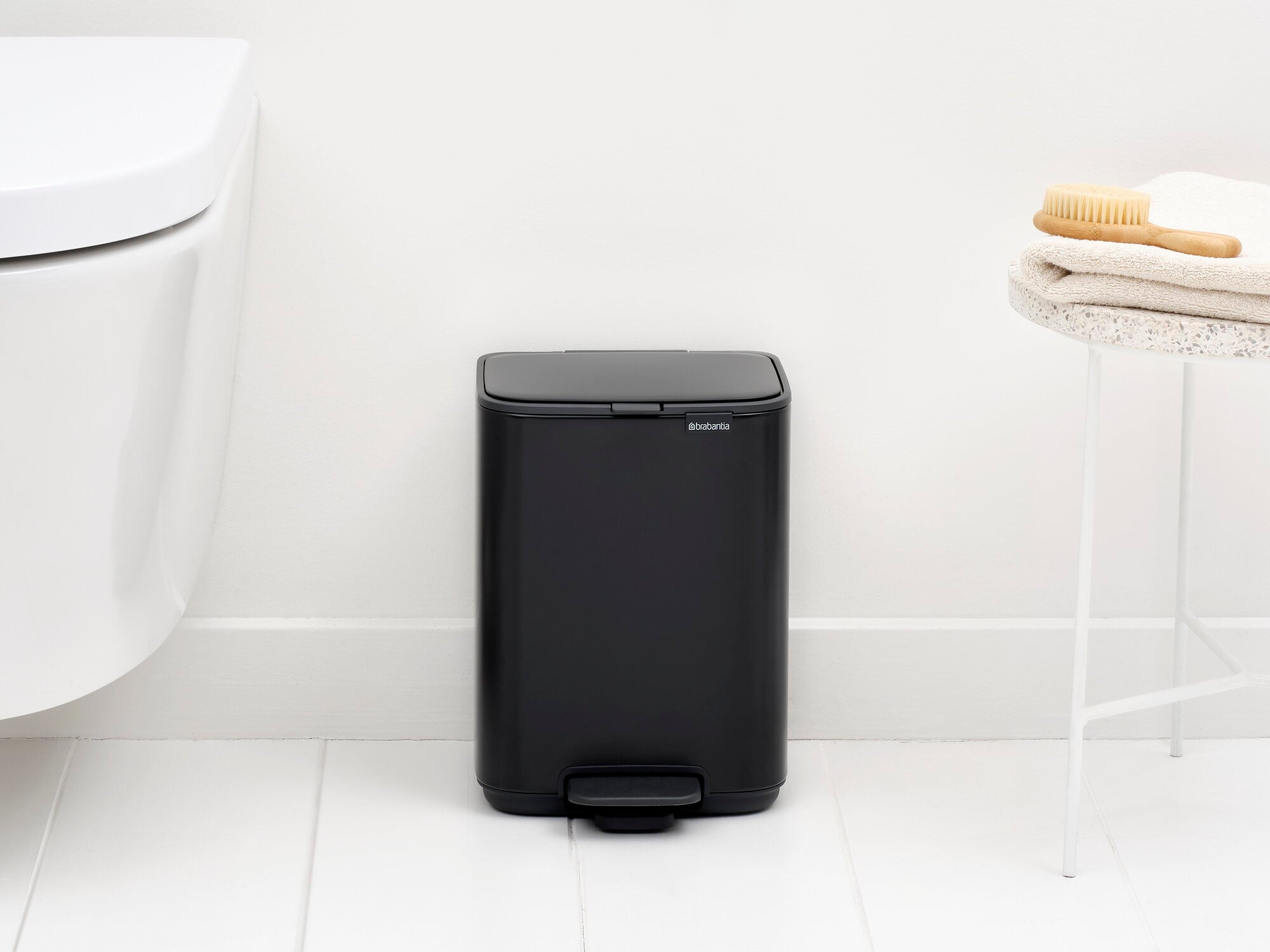 Brabantia Bo Pedal Bin 4 L, matt svart | Finnish Design Shop