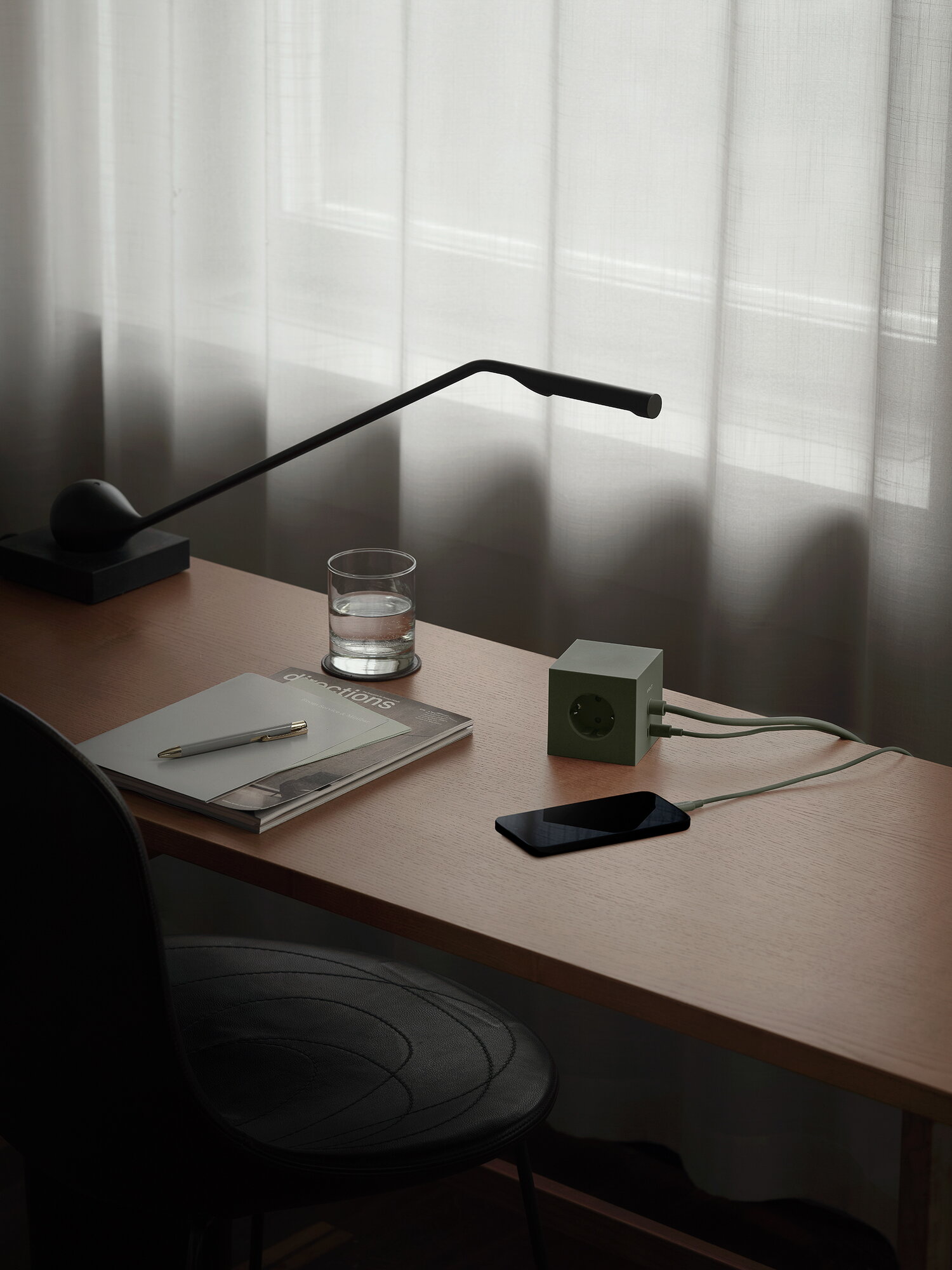 Avolt Cable 1 USB-C to Lightning charging cable, 2 m, oak green ...