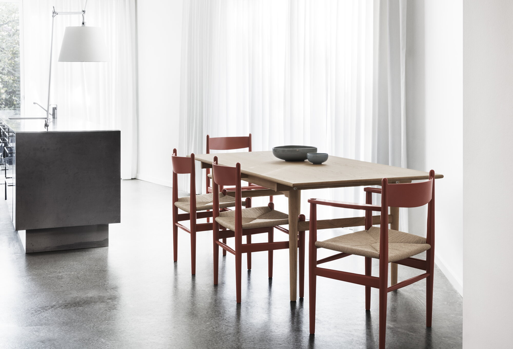 Carl Hansen & Søn CH327 dining table, oiled oak | Finnish Design Shop