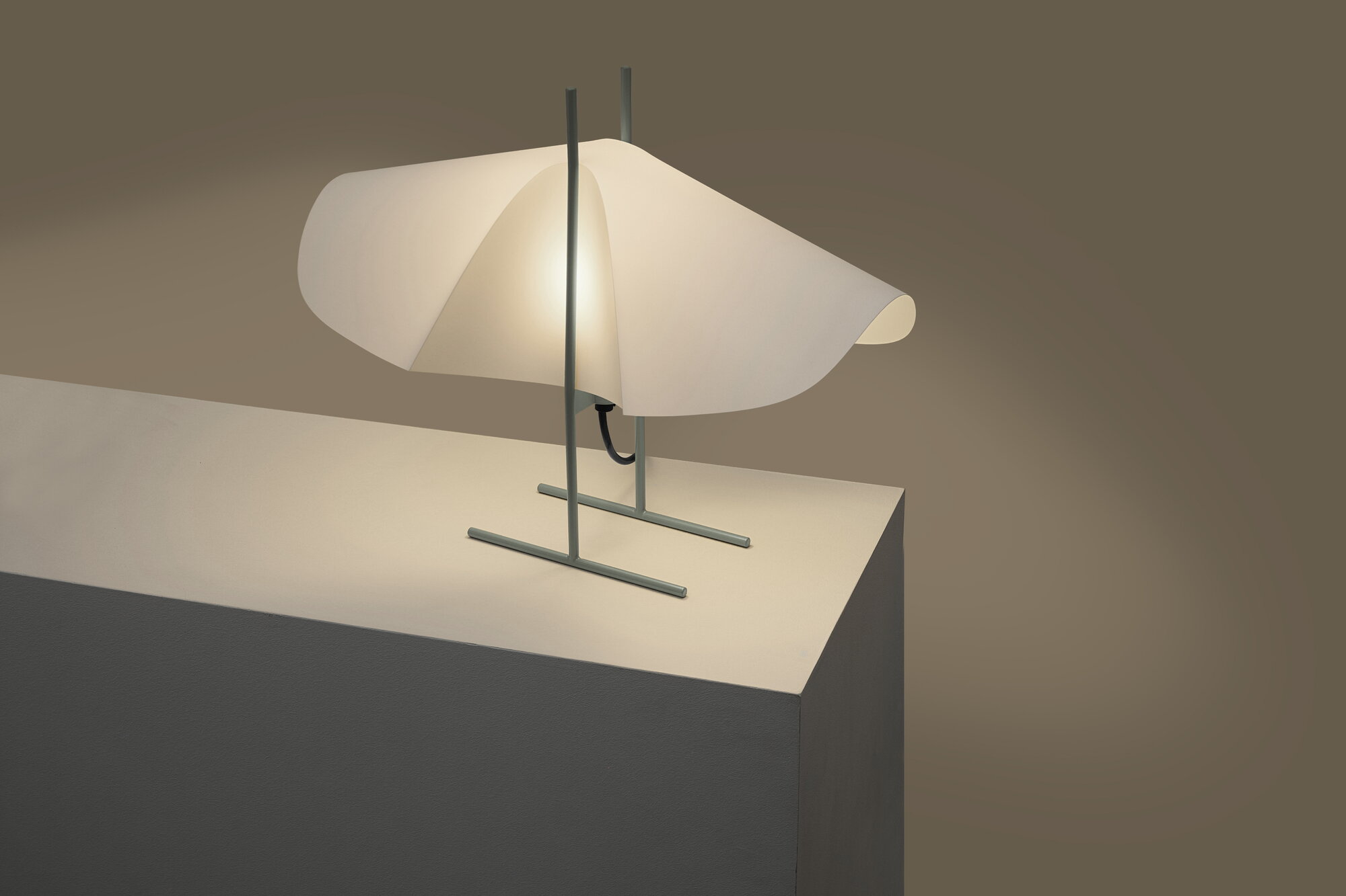 Motarasu Cho table lamp, white - matcha | Finnish Design Shop