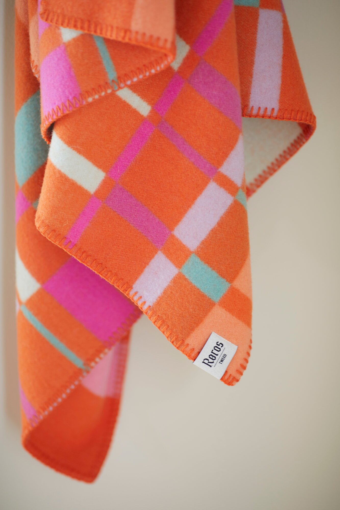 Røros Tweed City viltti, 135 x 200 cm, oranssi | Finnish Design Shop