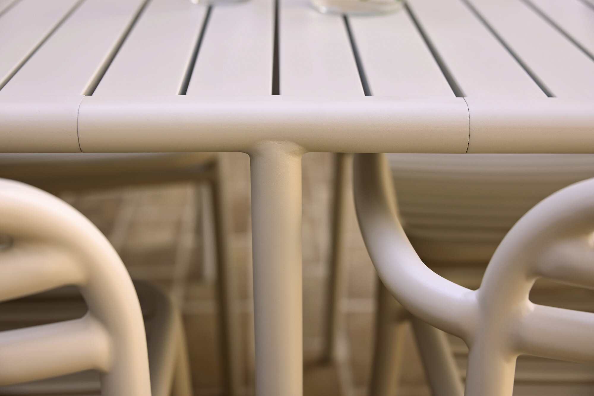 Cane-line Bliss arm chair, sand | Finnish Design Shop