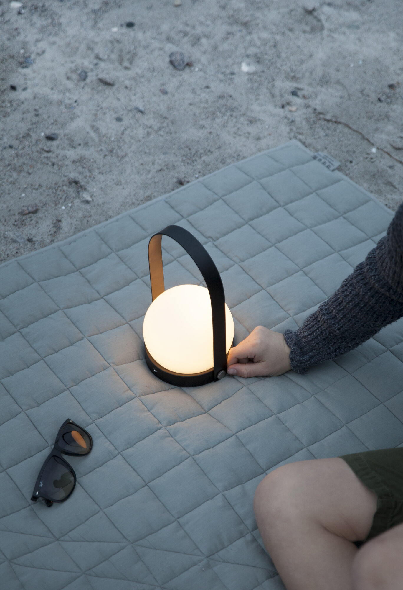 Audo Copenhagen Carrie LED table lamp, black | Finnish Design Shop UK