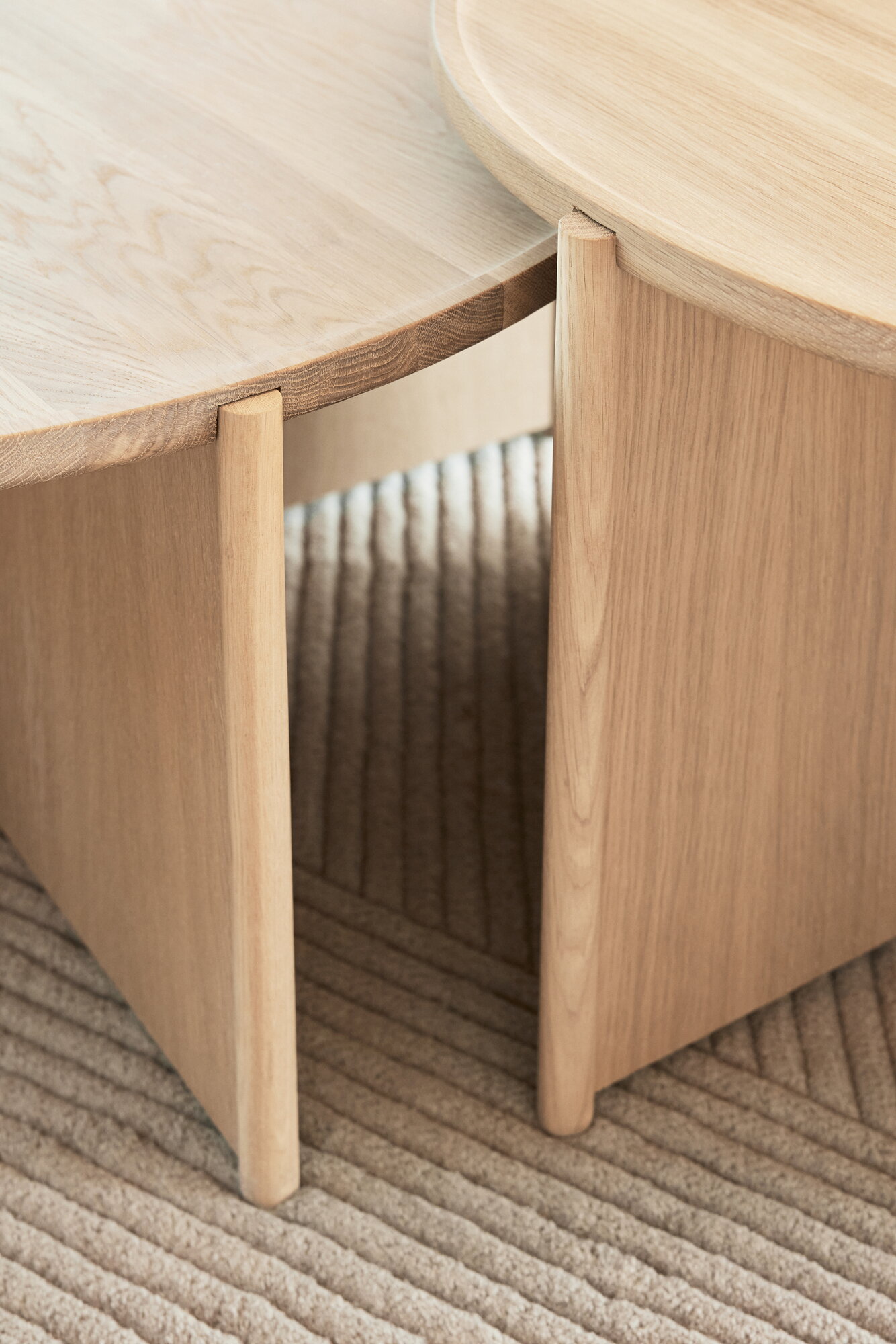 Northern Cling coffee table, small 70 cm, light oiled oak | Finnish ...