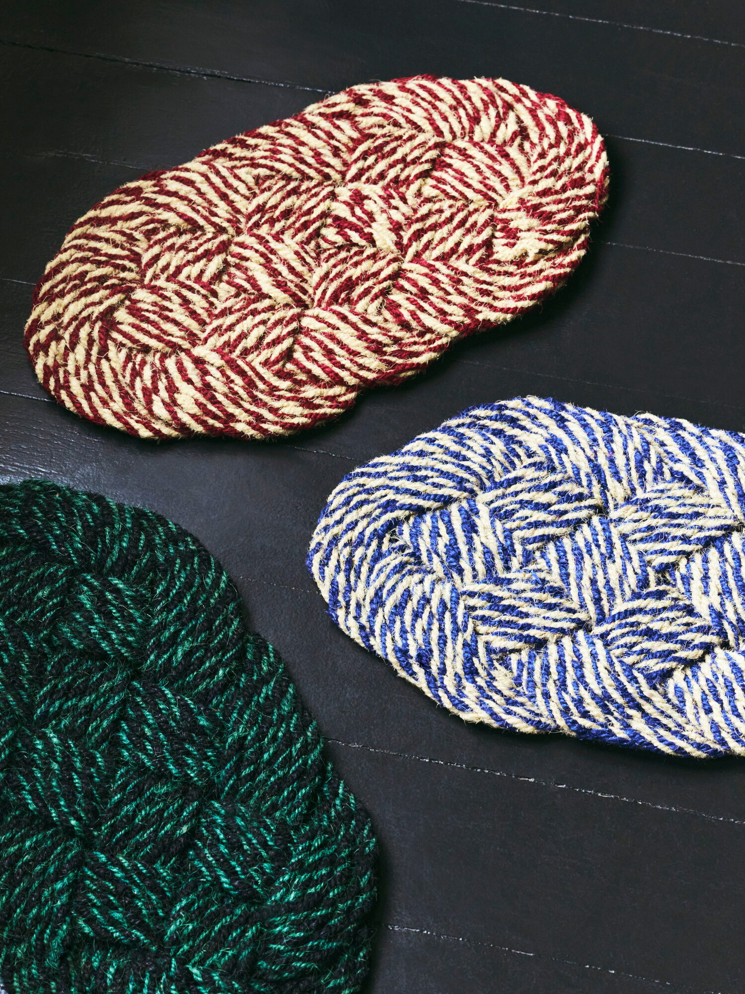 HAY Coco Swirl door mat, green - black | Finnish Design Shop