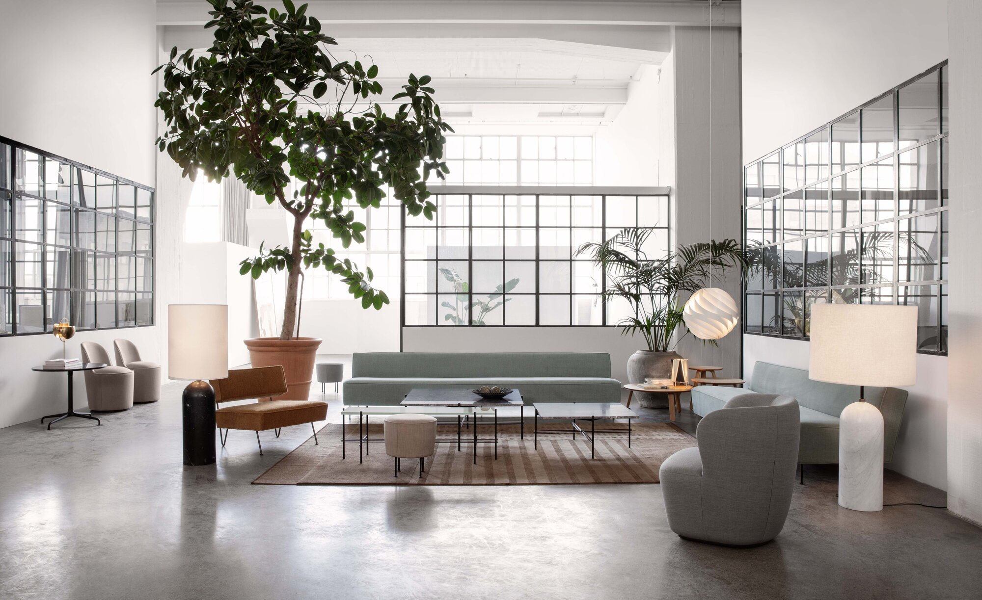 GUBI Gravity XL floor lamp, high, black marble - canvas | Finnish ...