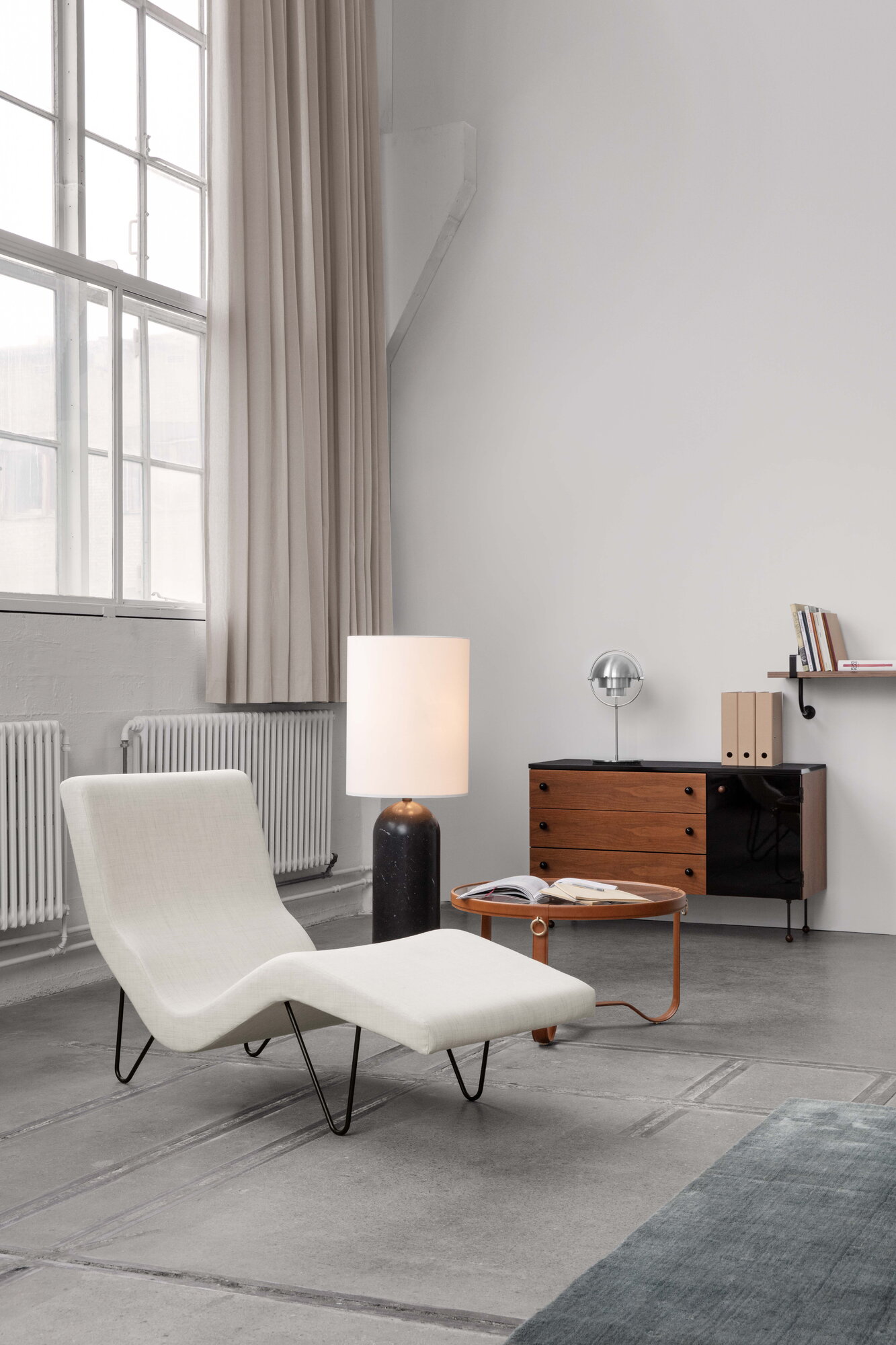 GUBI GMG Chaise Longue | Finnish Design Shop
