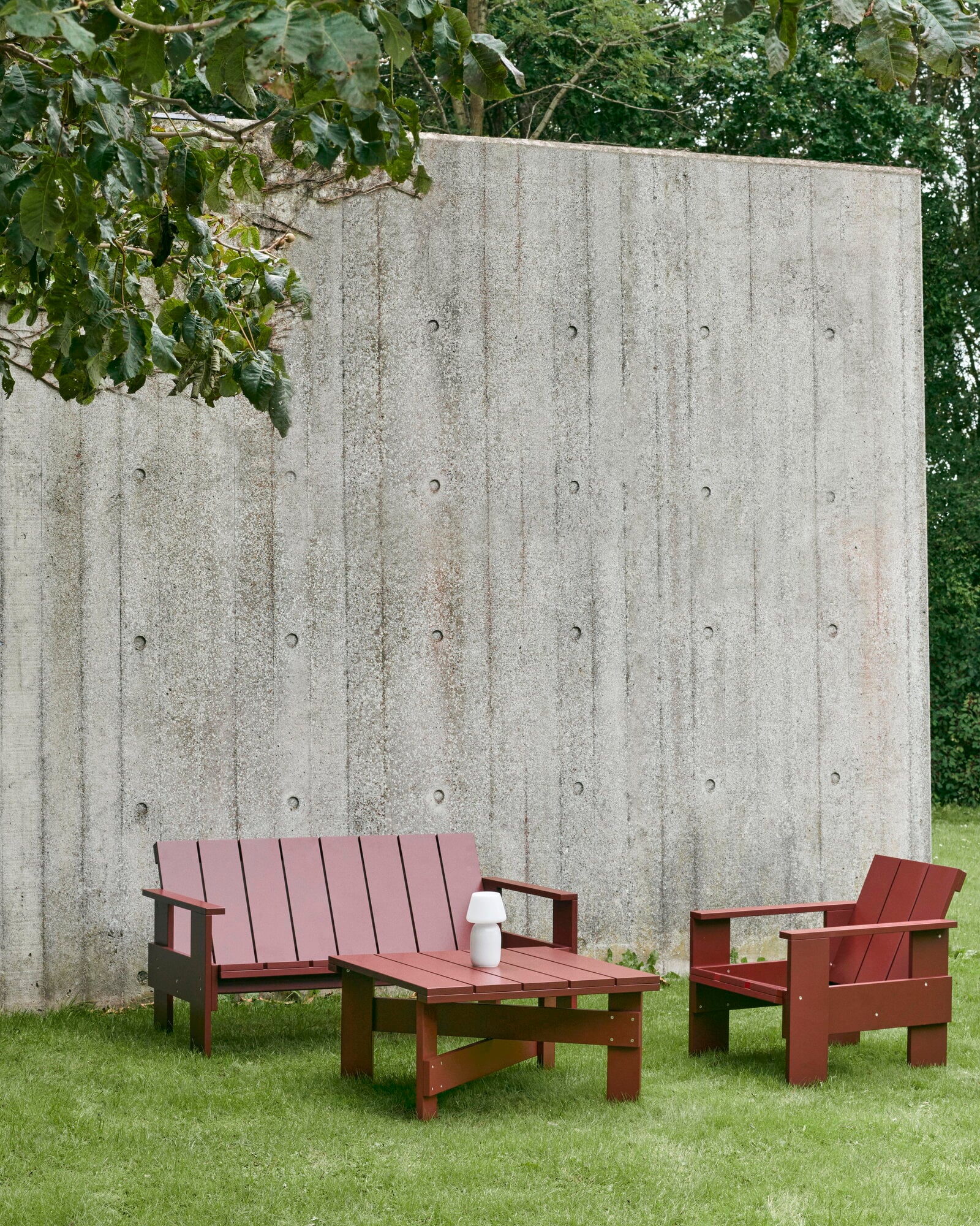 HAY Crate lounge sofa, iron red | Finnish Design Shop