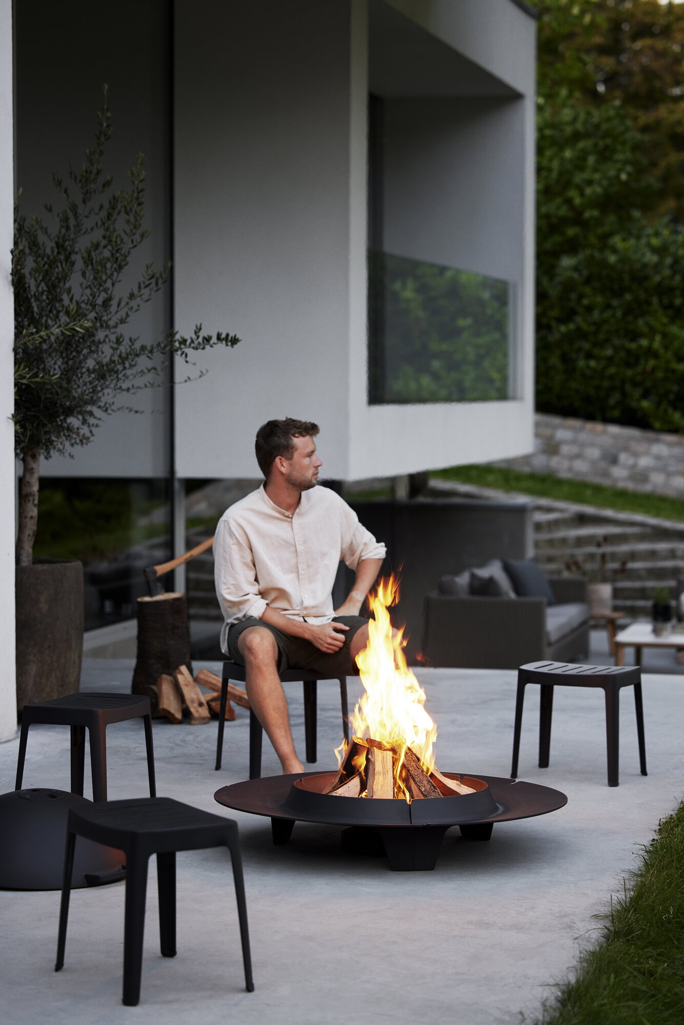 Cane-line Ember fire pit, large, black | Finnish Design Shop
