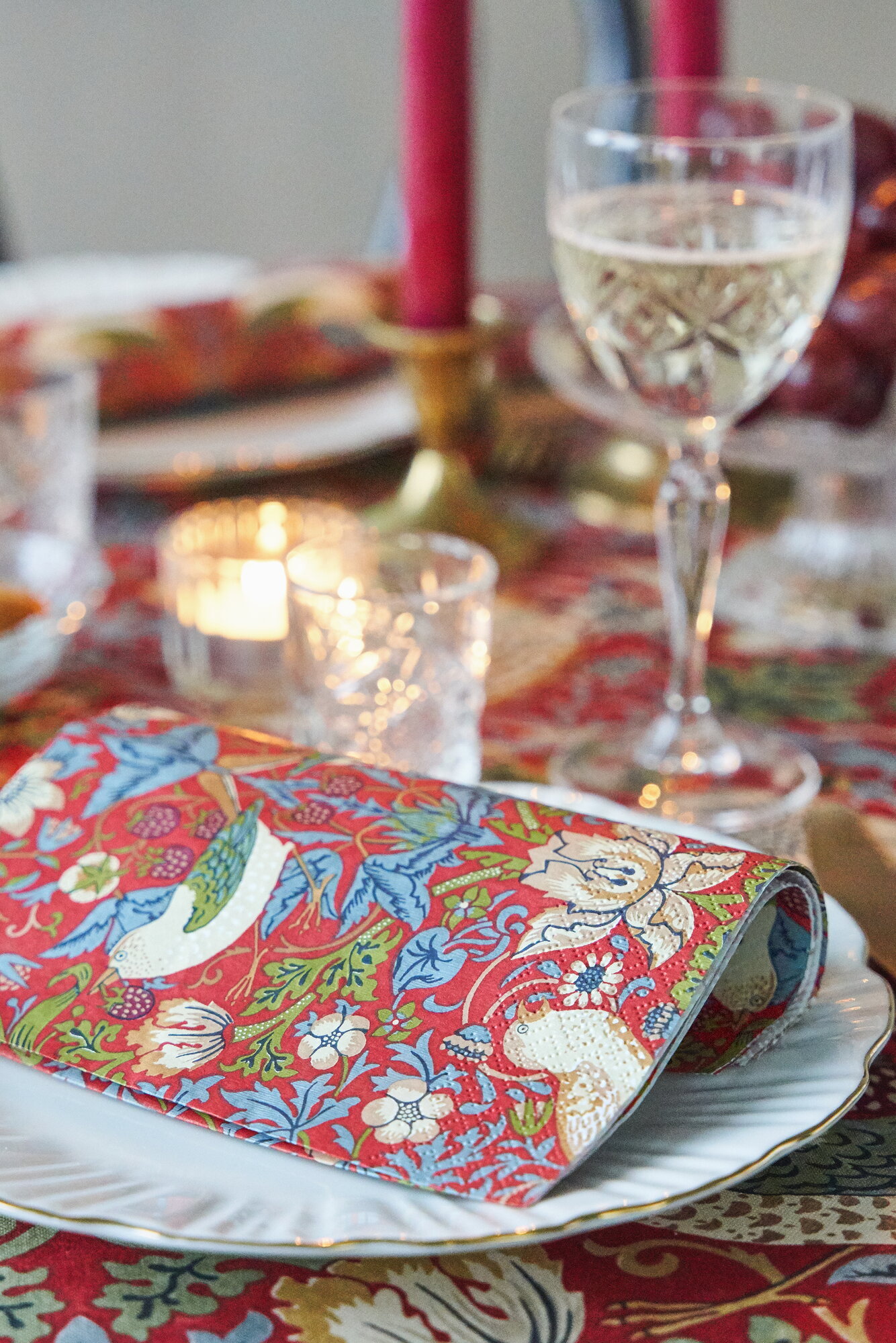 Havi William Morris paper napkin, Strawberry Thief, 20 pcs, red ...