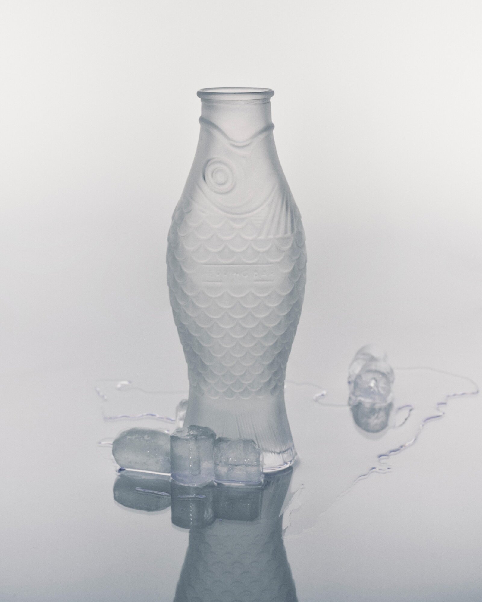 Serax Fish & Fish bottle, frosted white | Finnish Design Shop