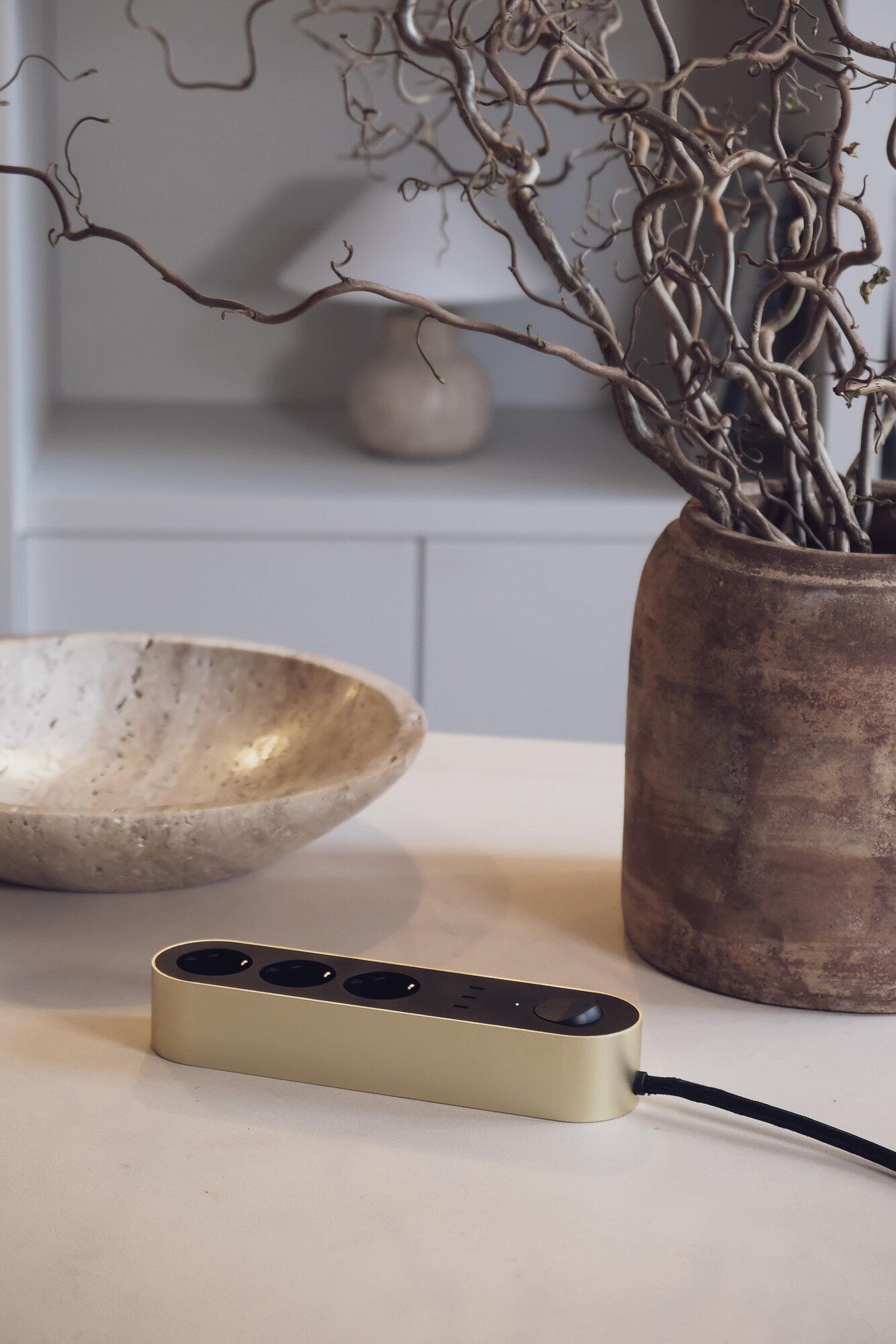 palett3 Edgar power bar, satin brass | Finnish Design Shop