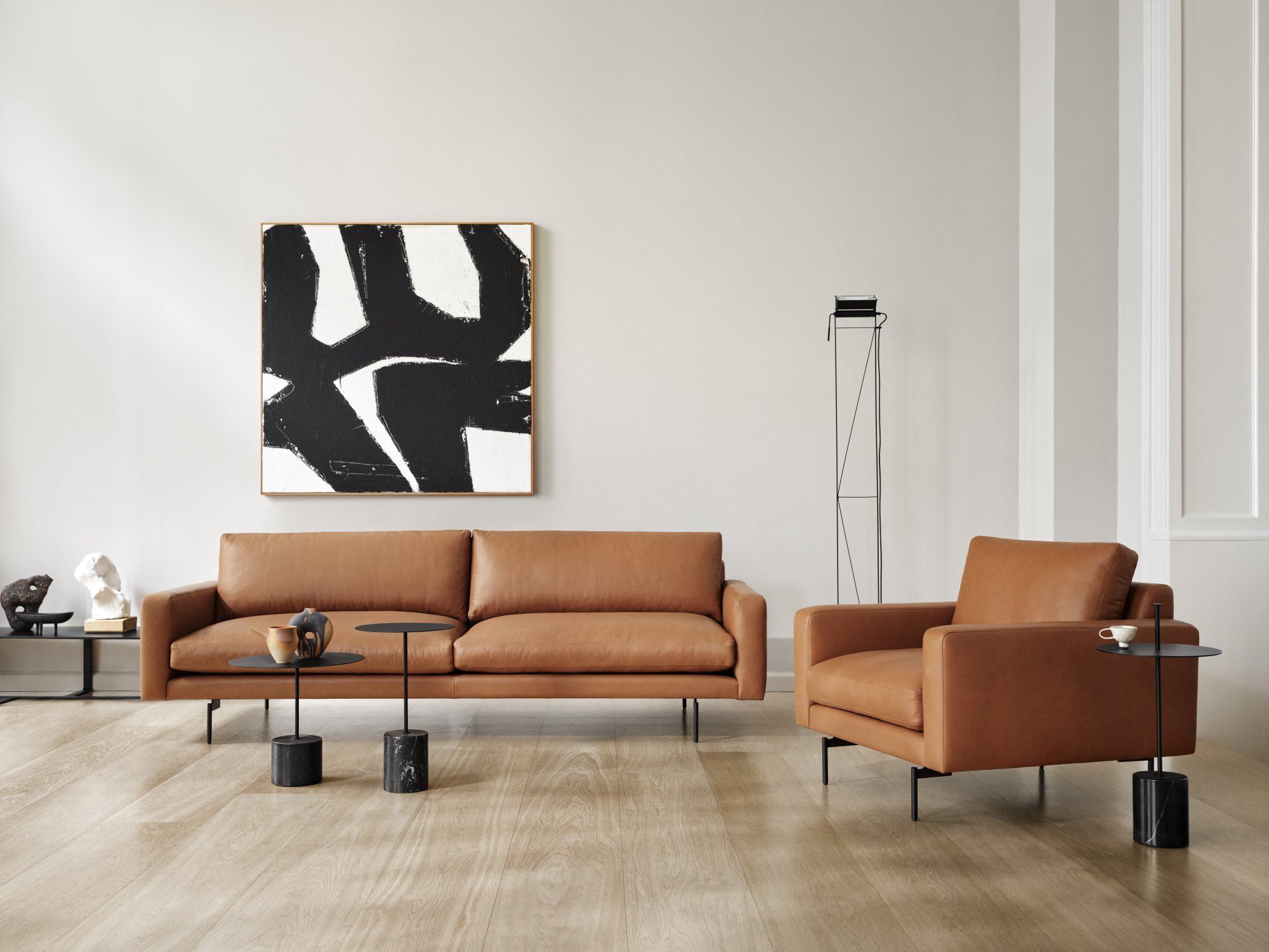 Wendelbo Calibre side table w. handle, high, black - Nero Marquina ...