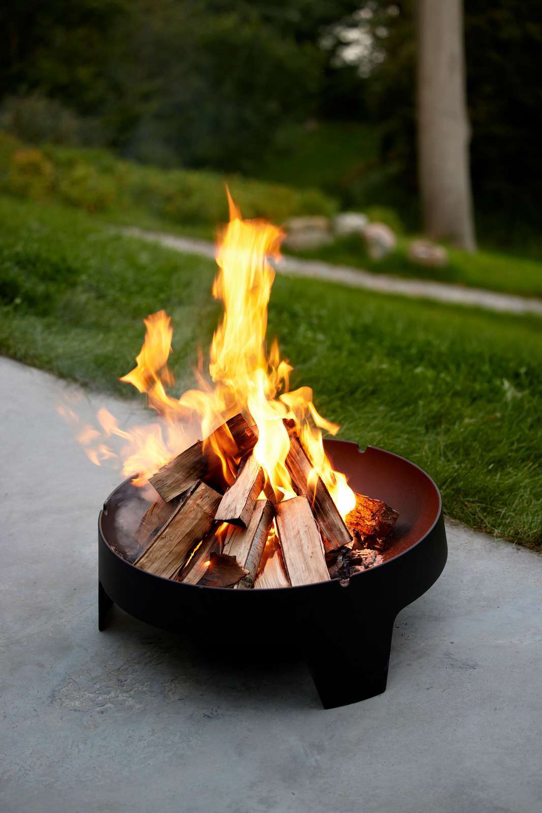 Cane-line Ember fire pit, small, black | Finnish Design Shop