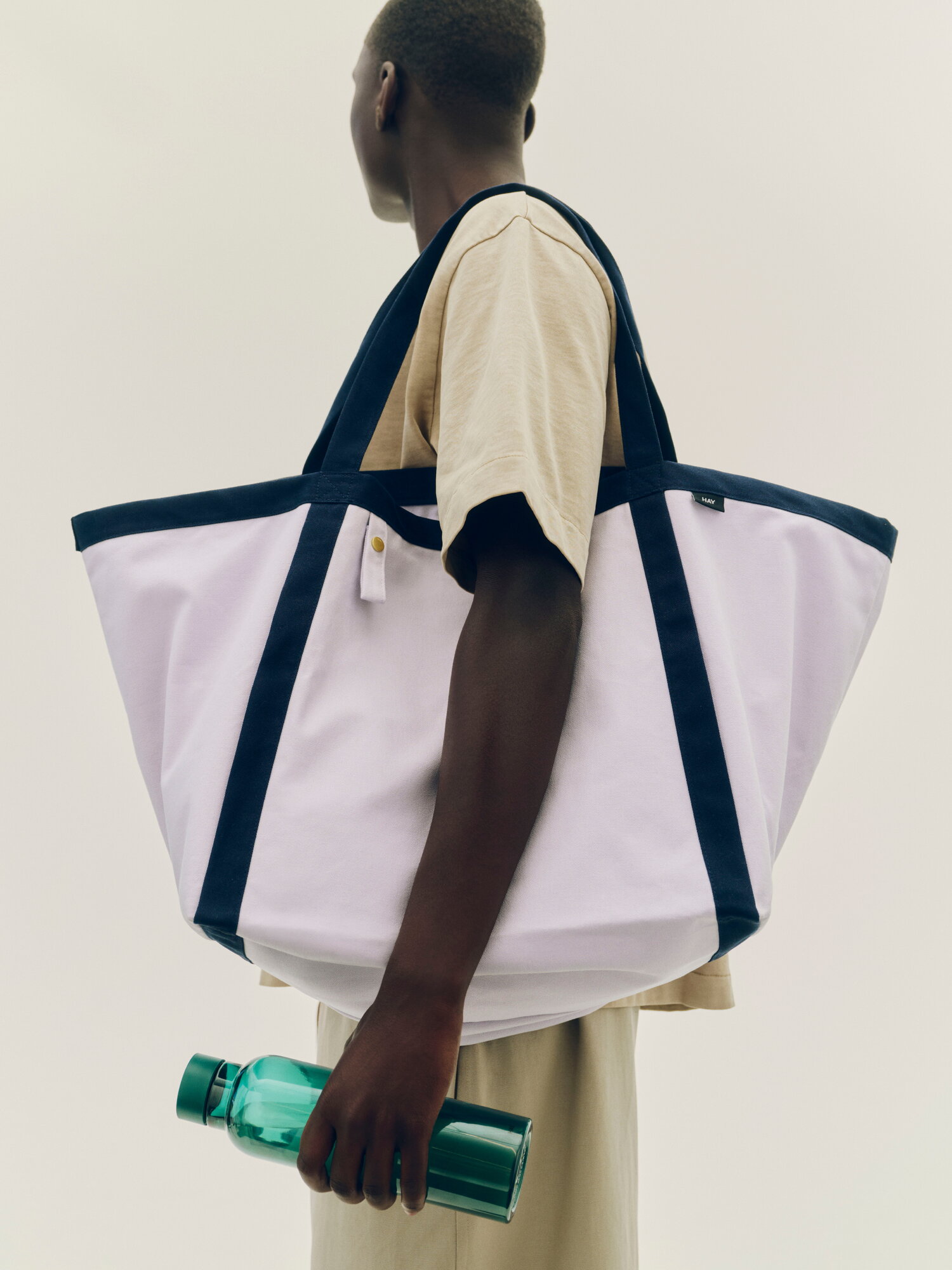 HAY Everyday sports bag, medium, lavender | Finnish Design Shop