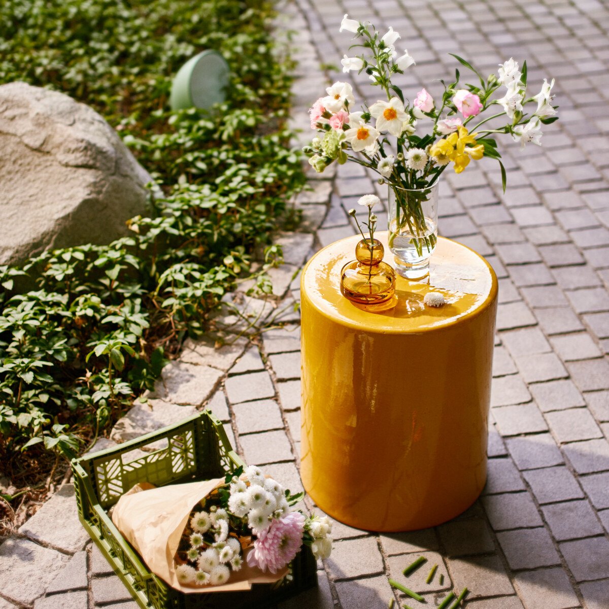 Serax Pawn side table, 46 cm, ochre | Finnish Design Shop