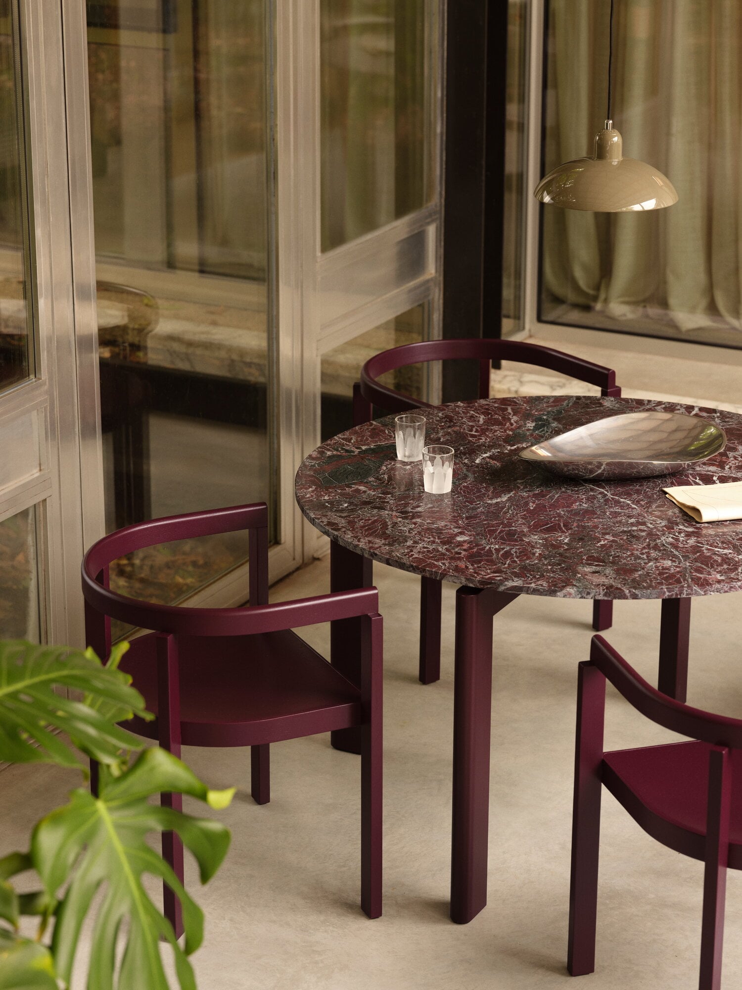 Fritz Hansen After dining table MA410, 120 cm, Honed marble - burgundy ...