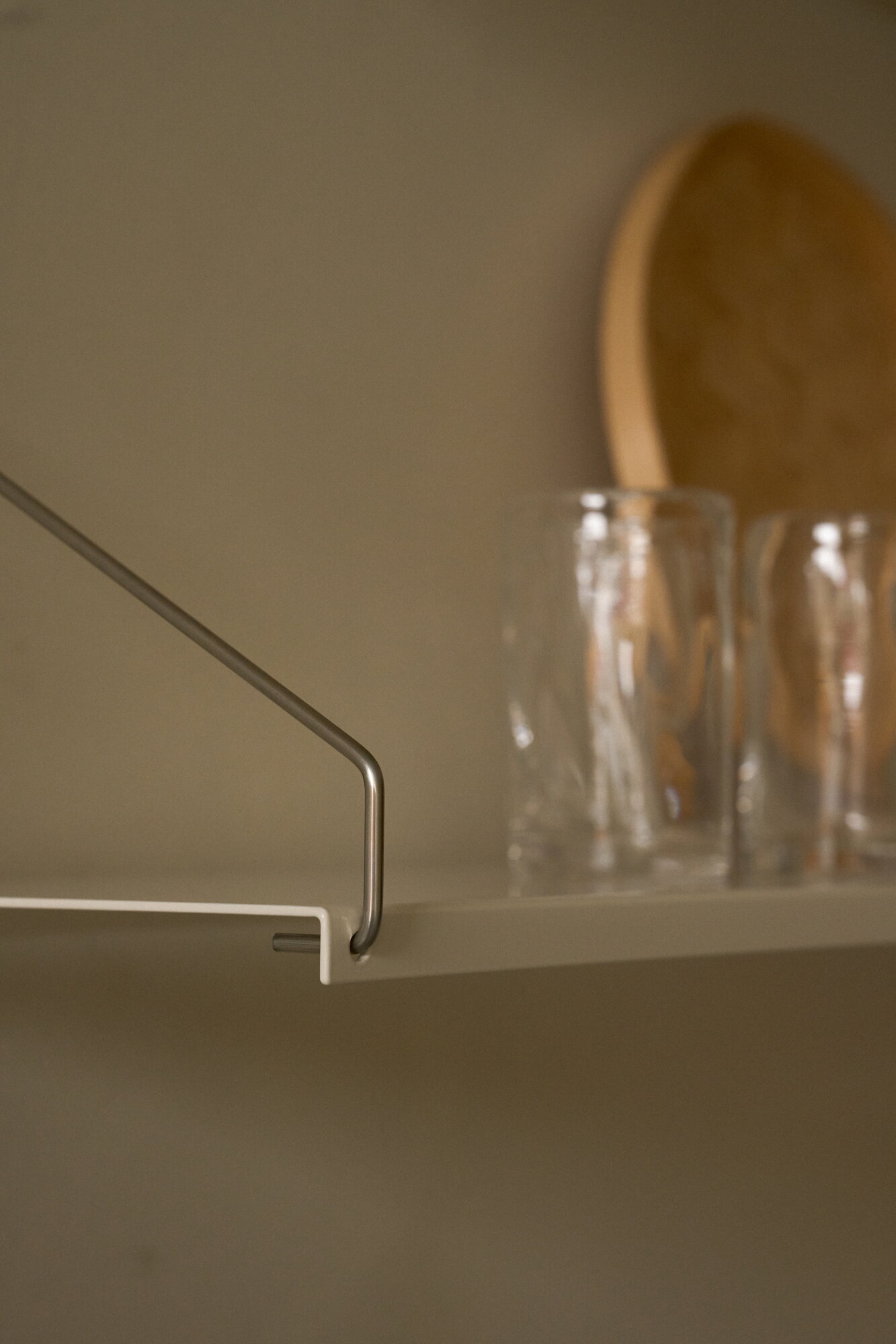 Frama Shelf Library H1852 wall shelf with desk, warm white | Finnish ...