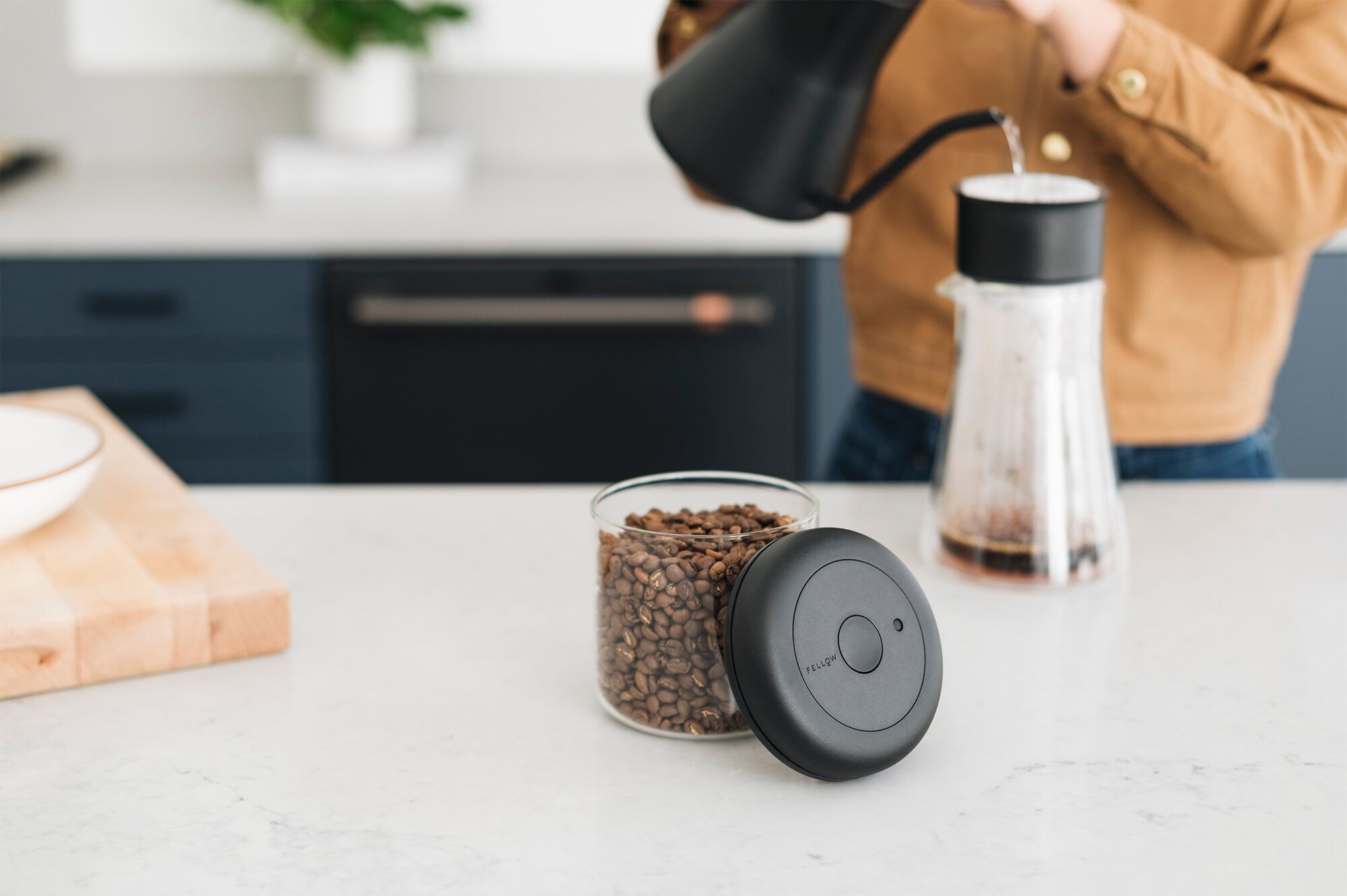 Fellow Atmos vacuum canister, 0,7 L, clear - matte black | Finnish ...