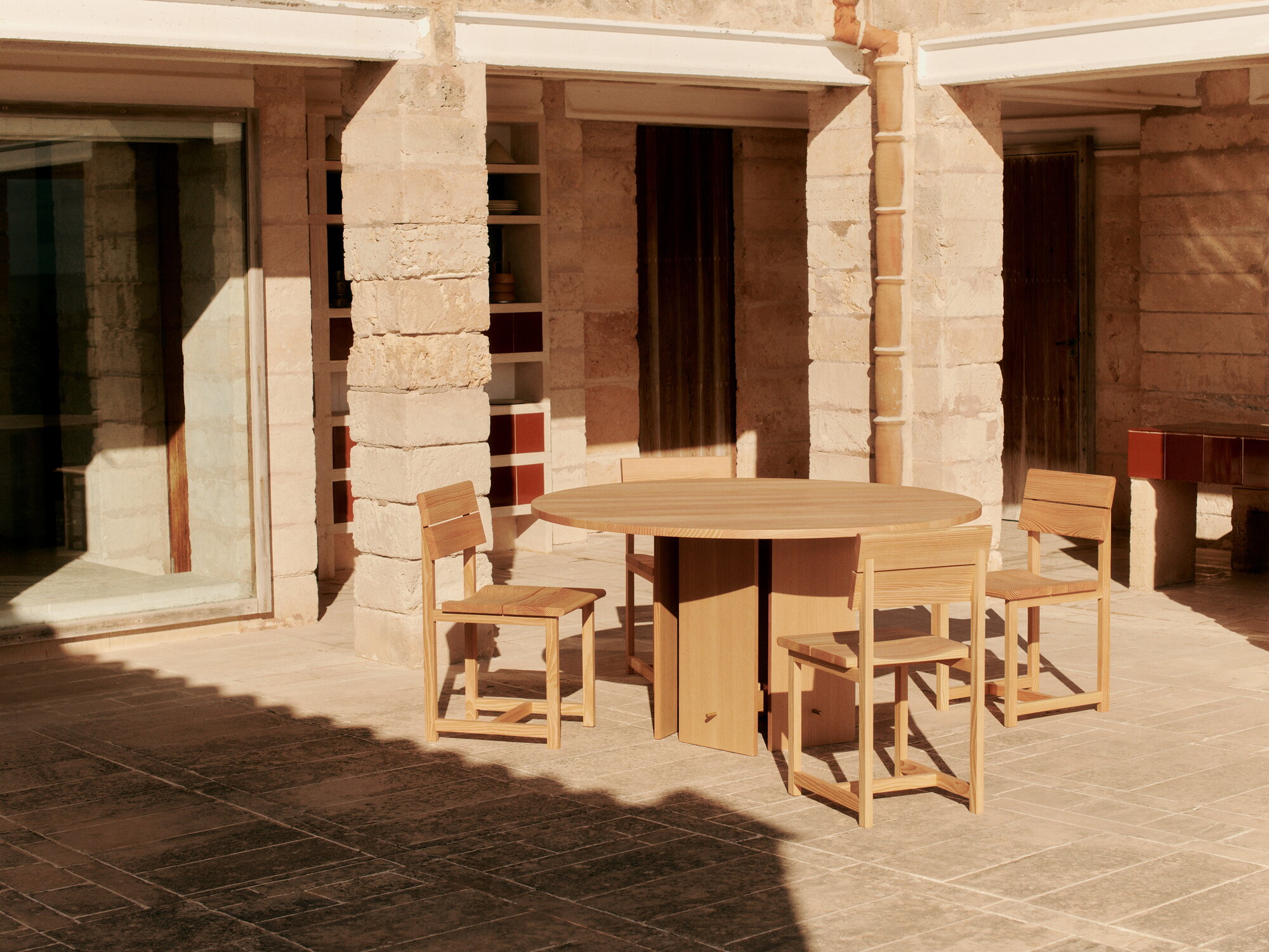 Ferm Living Aukko dining table, 140 cm, Douglas fir | Finnish Design Shop