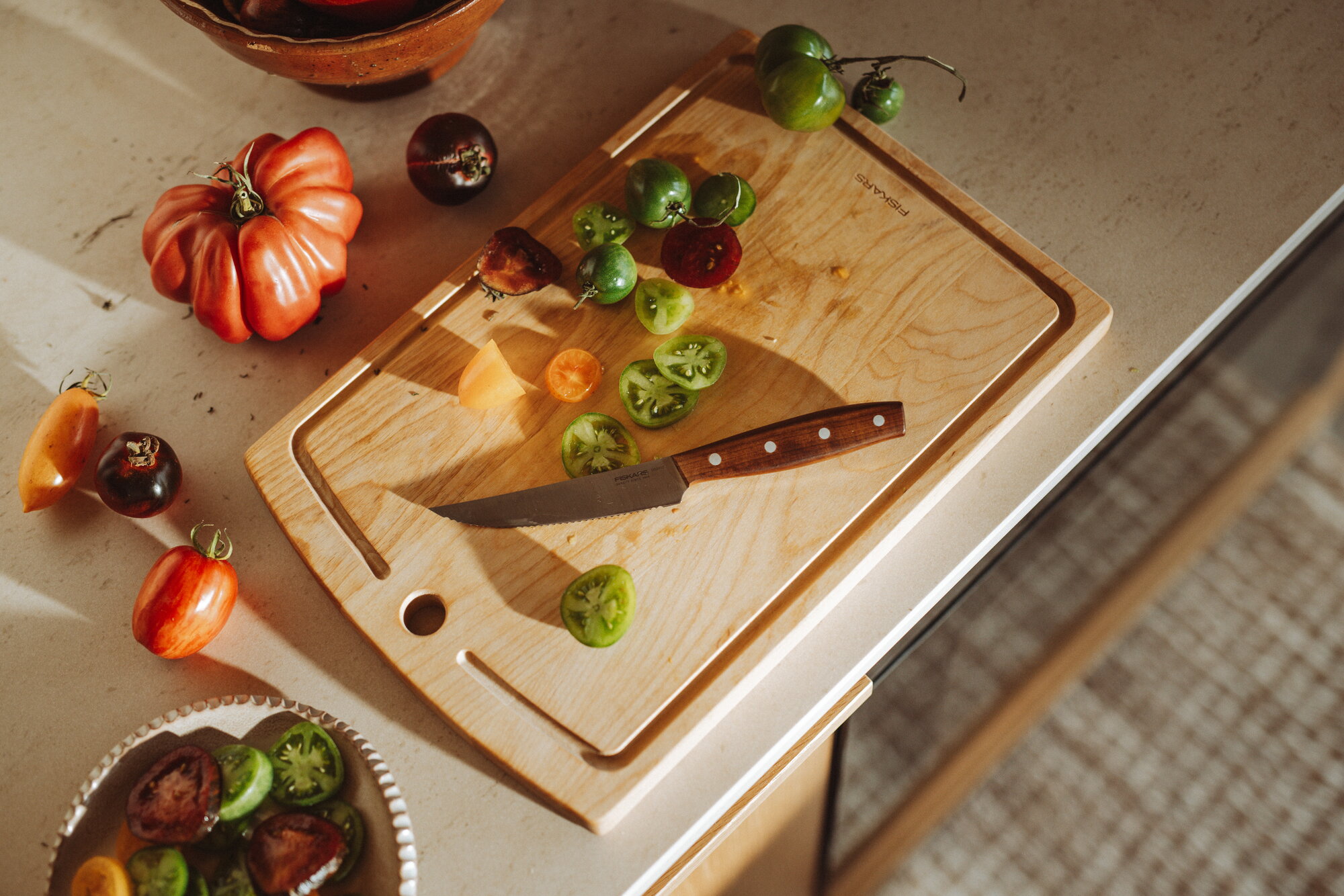 Fiskars Folken tomato knife, 12 cm | Finnish Design Shop