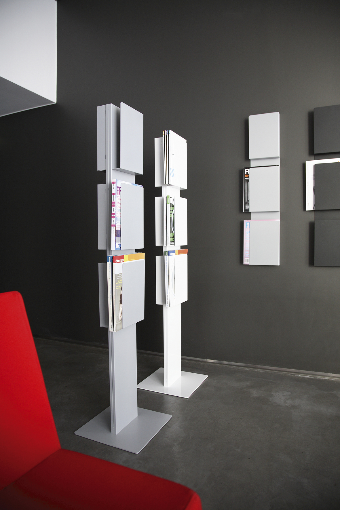 Inno Floor Case magazine rack, white | Finnish Design Shop