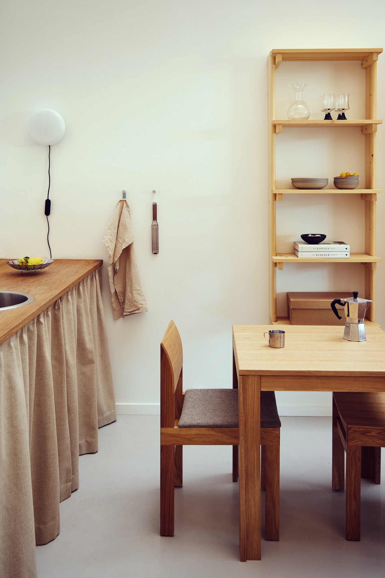 Form & Refine Sonder Stuhl, geölte Eiche - Hallingdal 0227 | Finnish ...