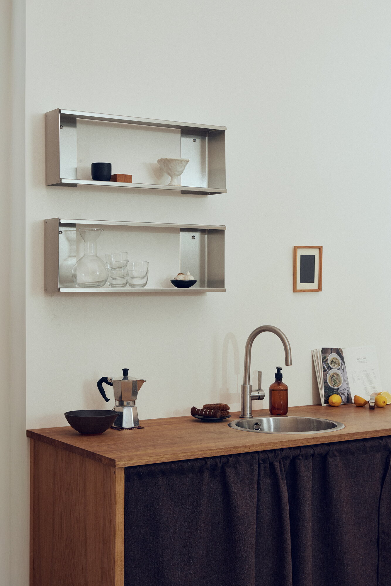 Form & Refine Taper shelf line, 25 x 70 cm, stainless steel | Finnish ...