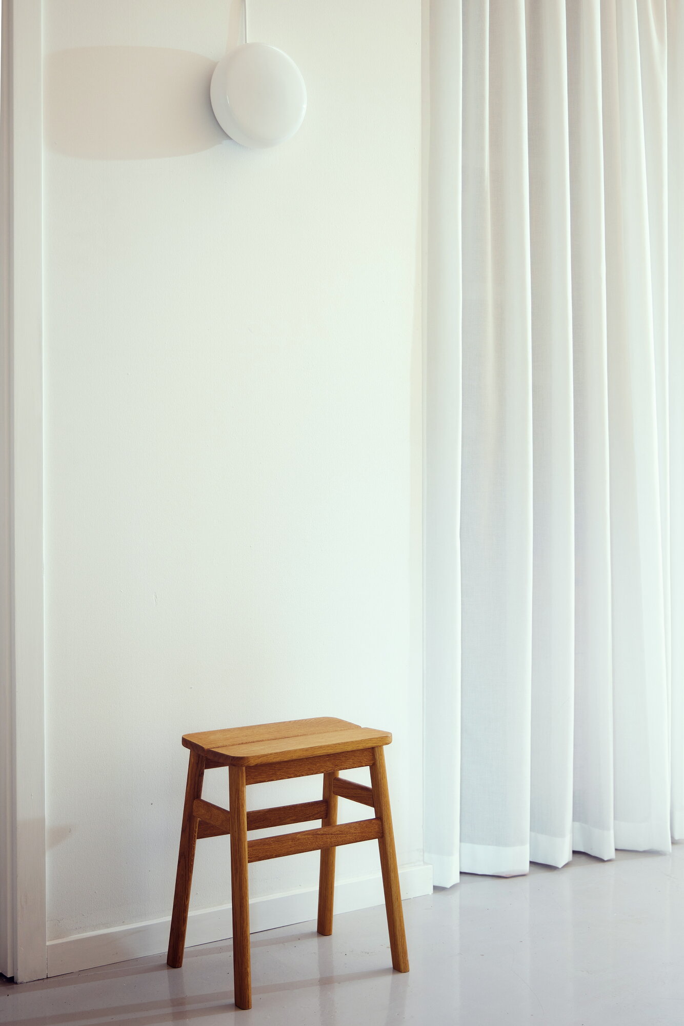 Form & Refine Angle standard stool, 45 cm, oiled oak | Finnish Design Shop