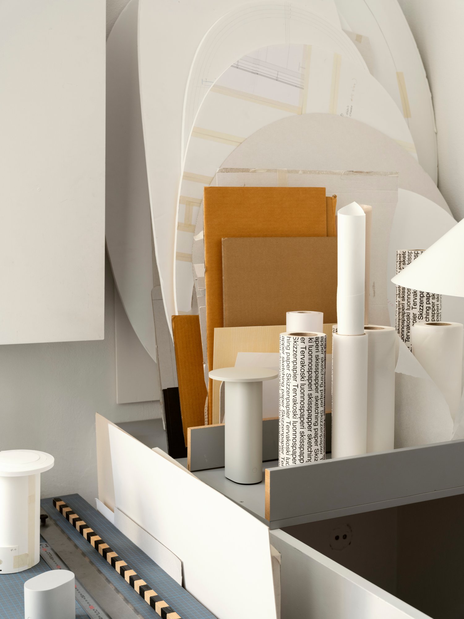 Fritz Hansen Solae portable lamp, white | Finnish Design Shop