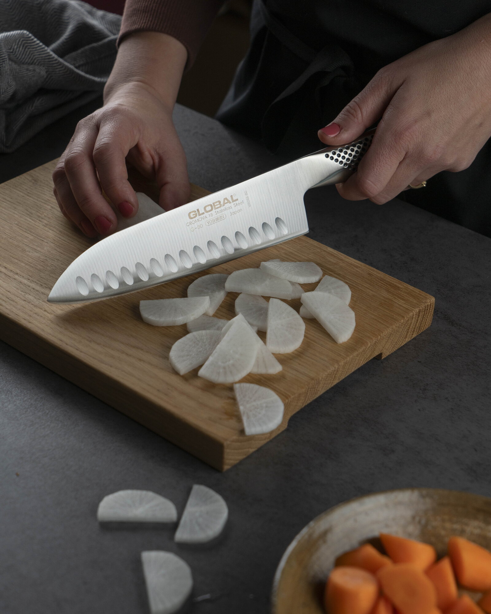 Global G-80 Santoku knife, fluted, 18 cm | Finnish Design Shop
