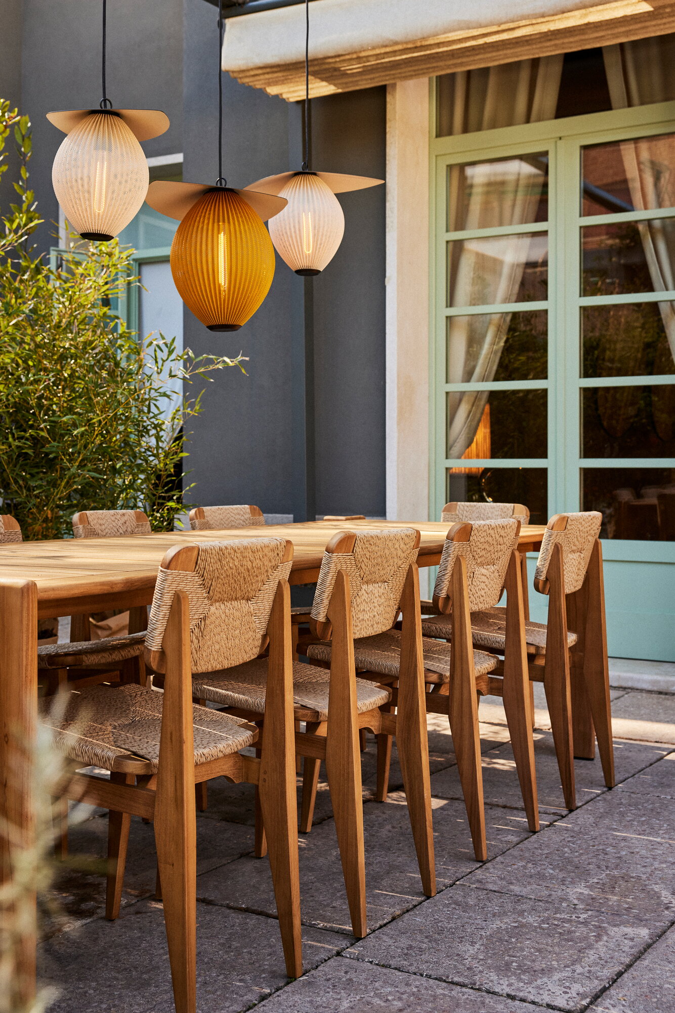 GUBI Satellite Outdoor pendant, 27 cm, black - mustard gold | Finnish ...